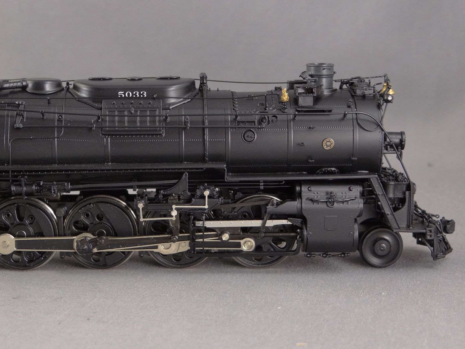 HO Hallmark Super Crown ATSF Santa Fe 2-10-4 #5033 Original