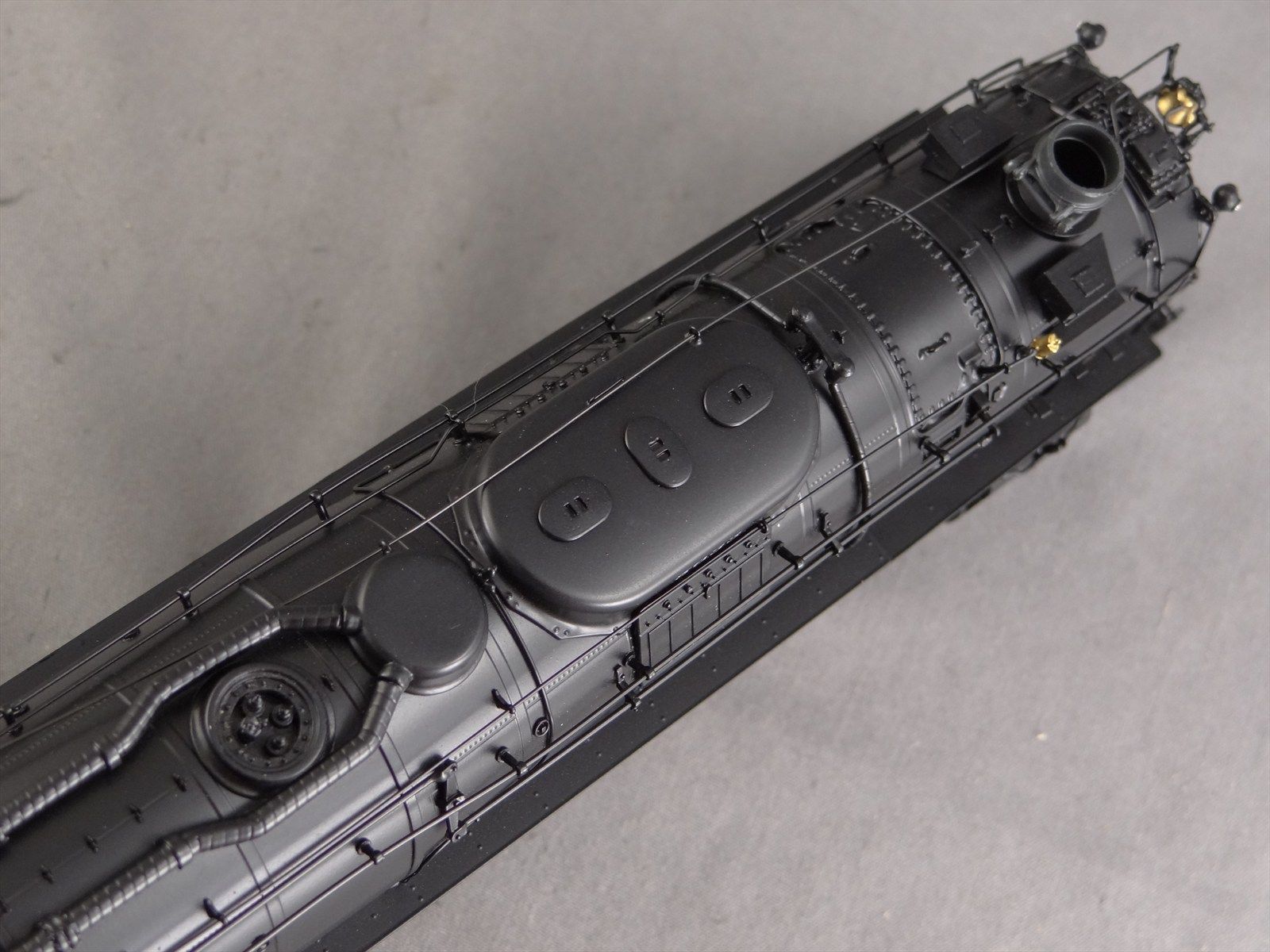 HO Hallmark Super Crown ATSF Santa Fe 2-10-4 #5033 Original