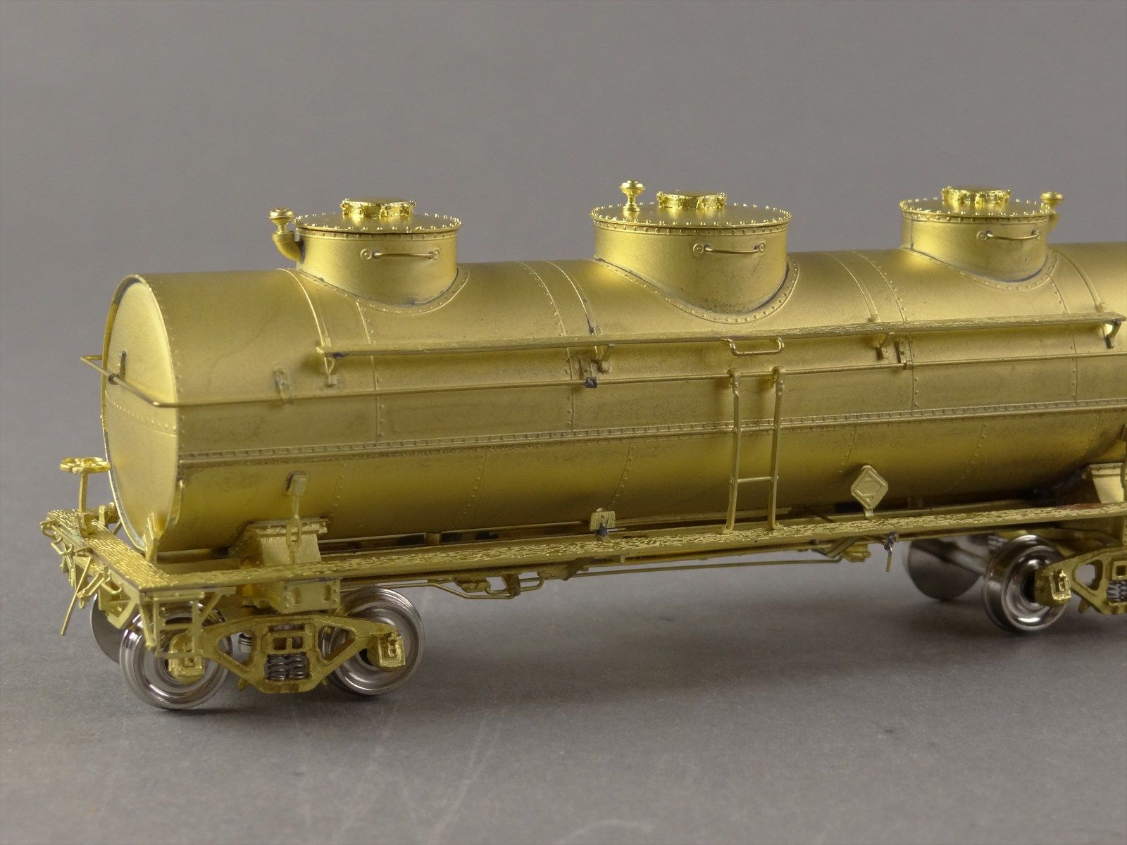 HO Brass Overland GATX 8000 Gal 3 Dome Tank Car Unpainted