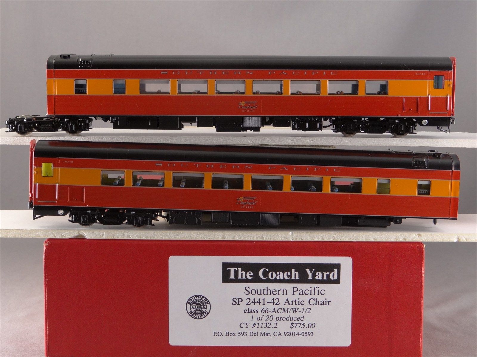HO TCY Coach Yard SP Southern Pacific Daylight Articulated Chair Car ...