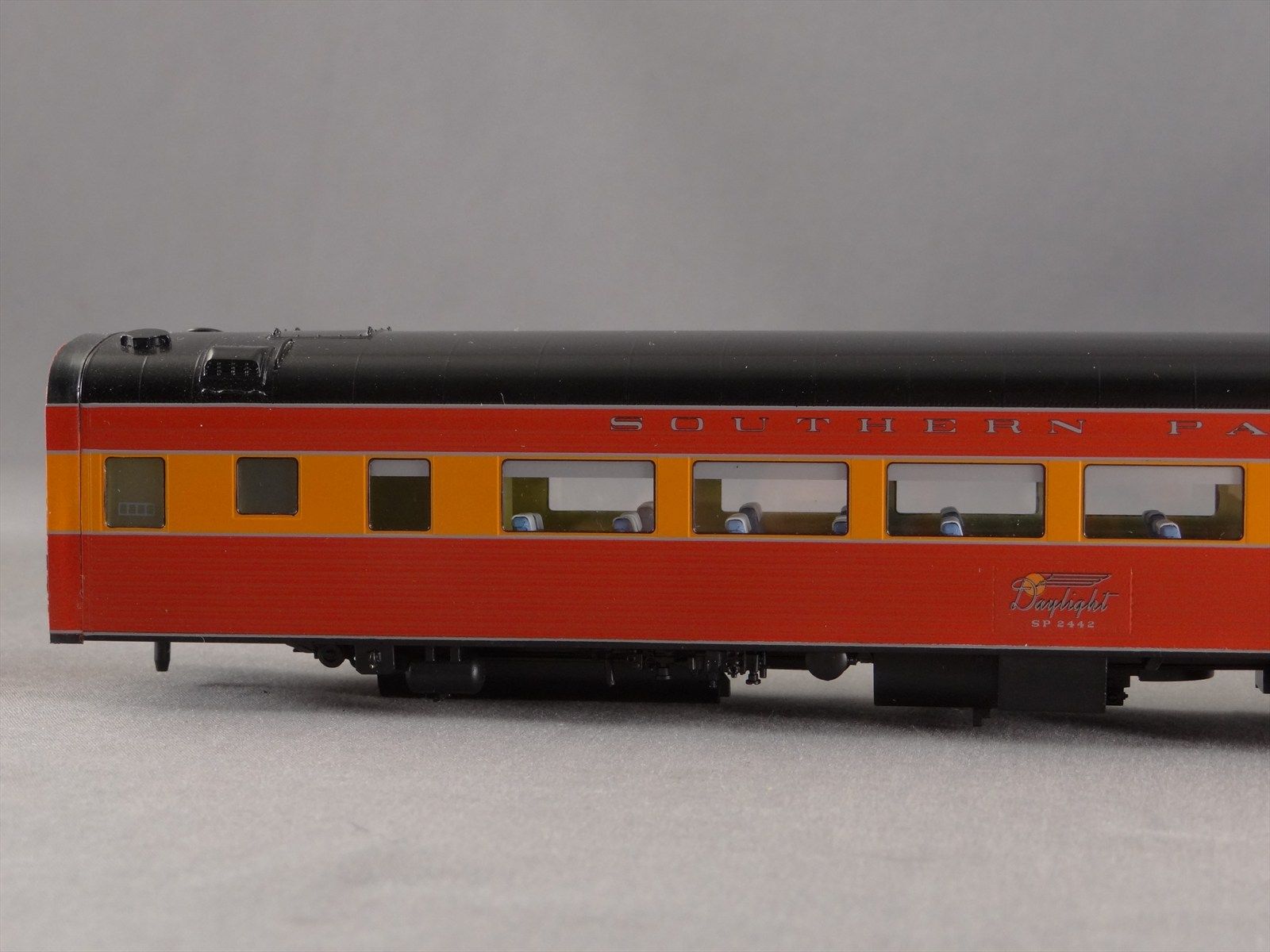 HO TCY Coach Yard SP Southern Pacific Daylight Articulated Chair Car ...