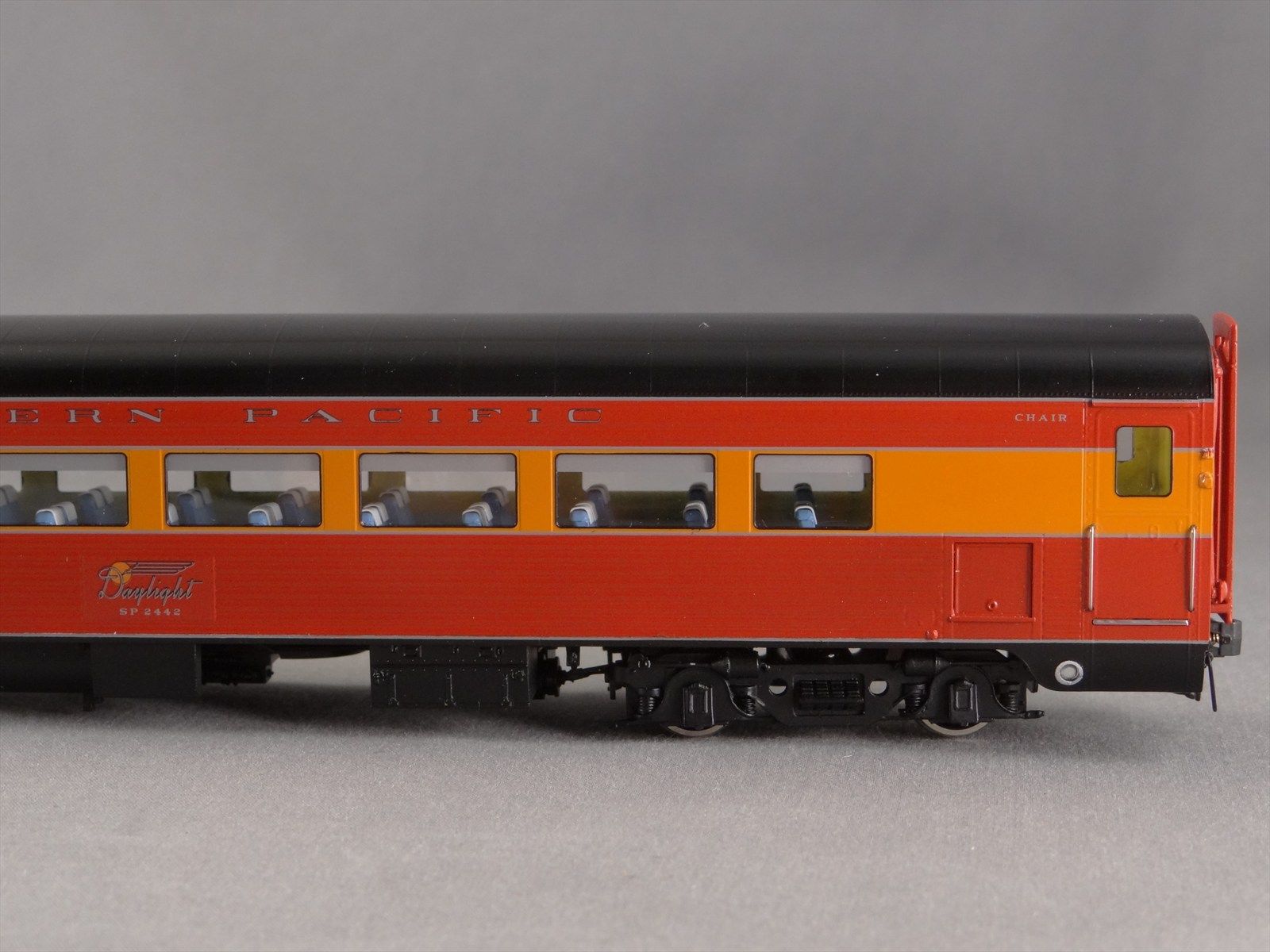 HO TCY Coach Yard SP Southern Pacific Daylight Articulated Chair Car ...