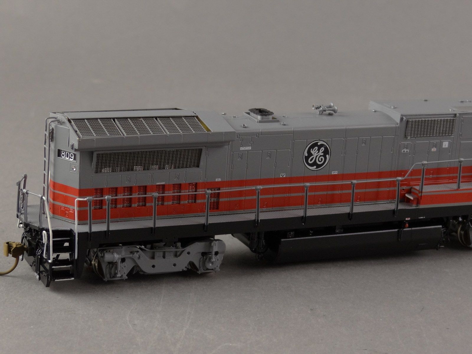 HO Brass OMI 5190.1 GE Demo Wide Cab Dash 8-40B#4014 + DCC
