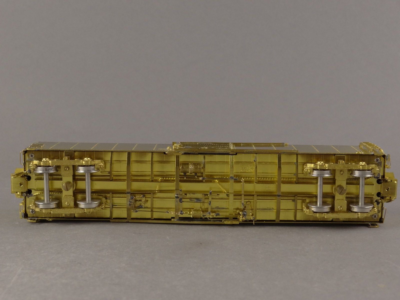 HO Overland OMI 3083 GN 50' Steel Passenger Boxcar - Original