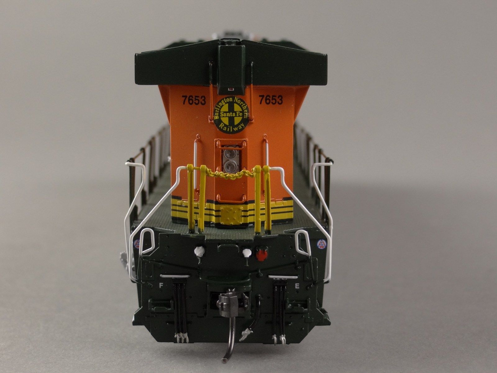 HO OMI Overland BNSF ES44DC #7653 DCC/DC Heritage II