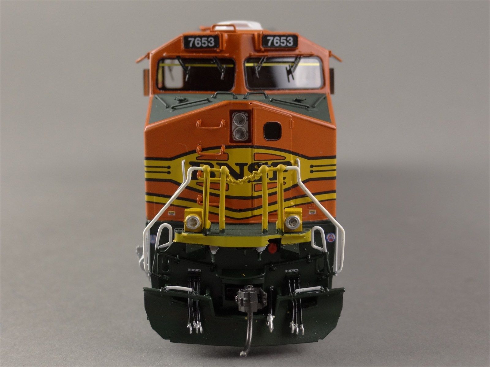 HO OMI Overland BNSF ES44DC #7653 DCC/DC Heritage II
