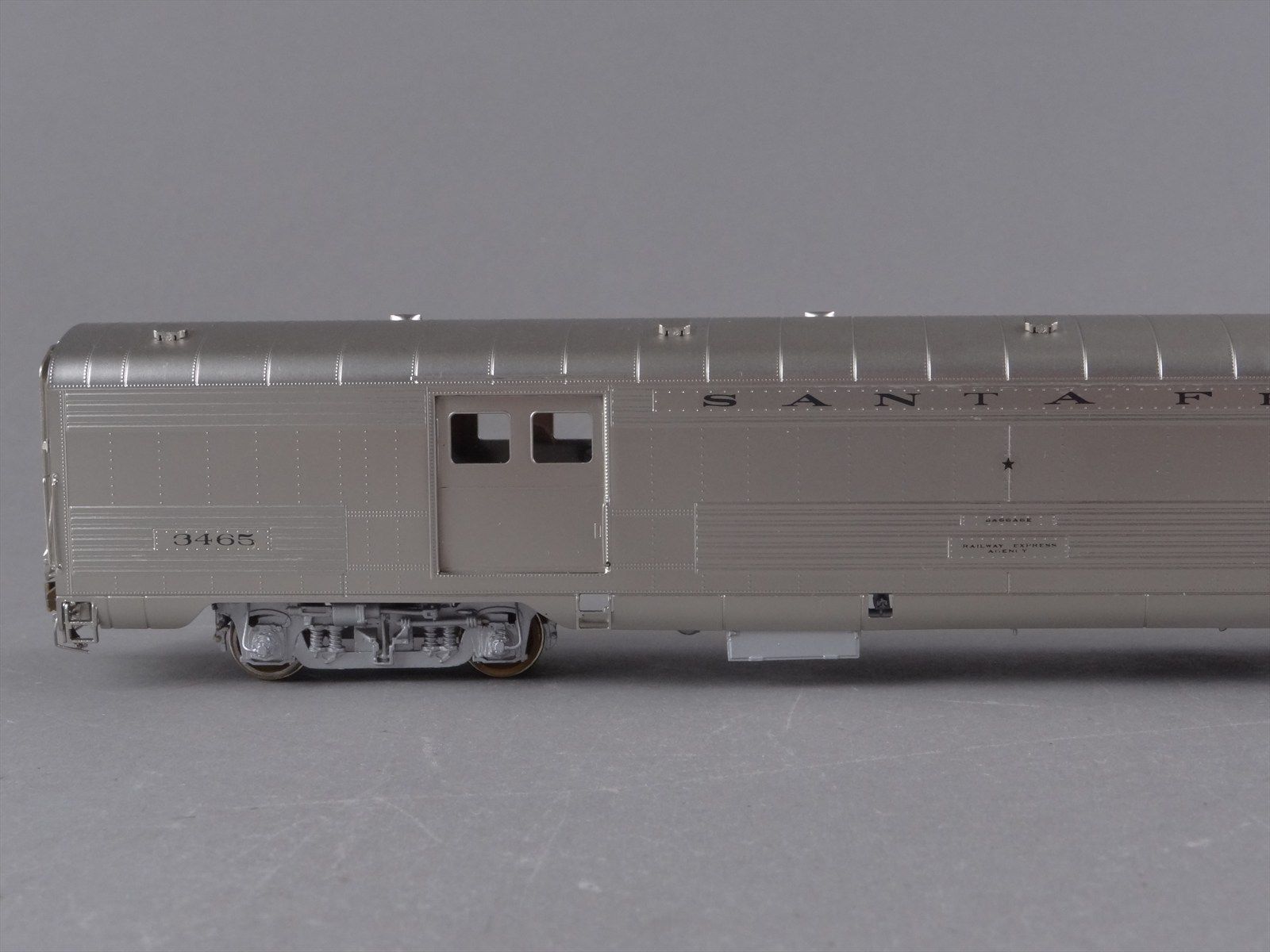 HO TCY 1240 Coach Yard ATSF Santa Fe Baggage Express #3465