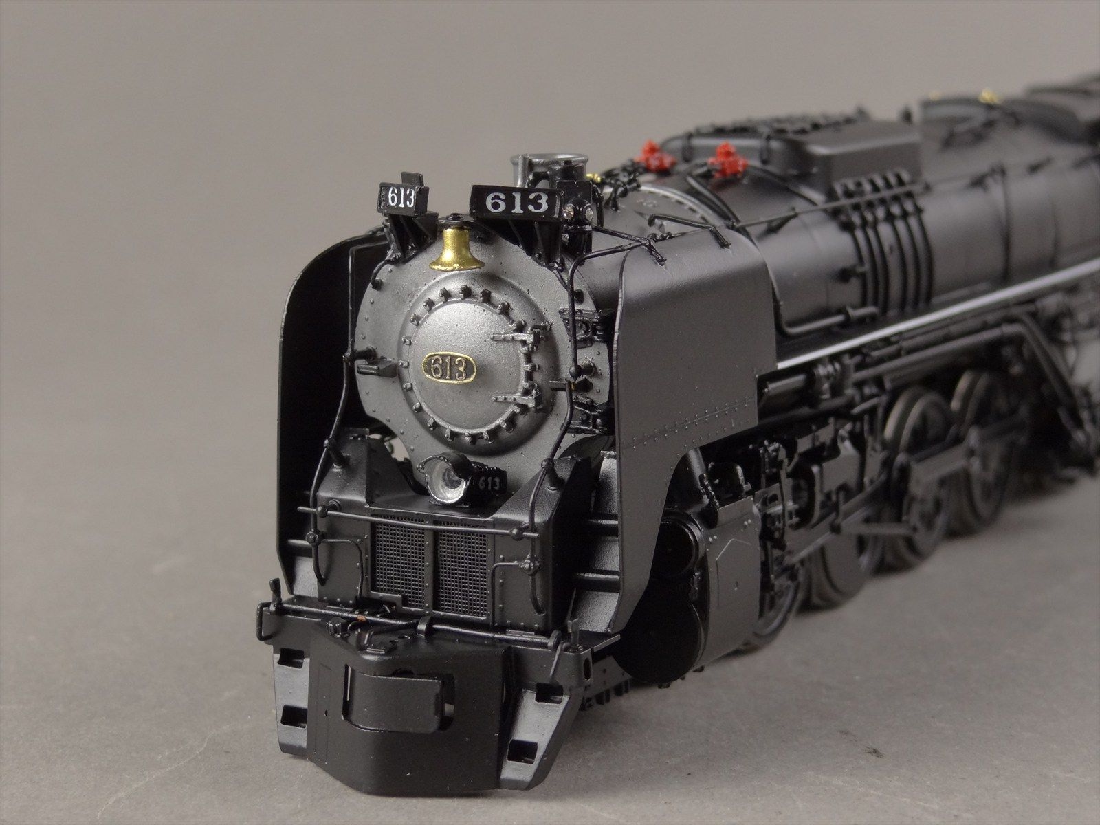 HO Key Imports C&O Chesapeake & Ohio 4-8-4 J3A #613