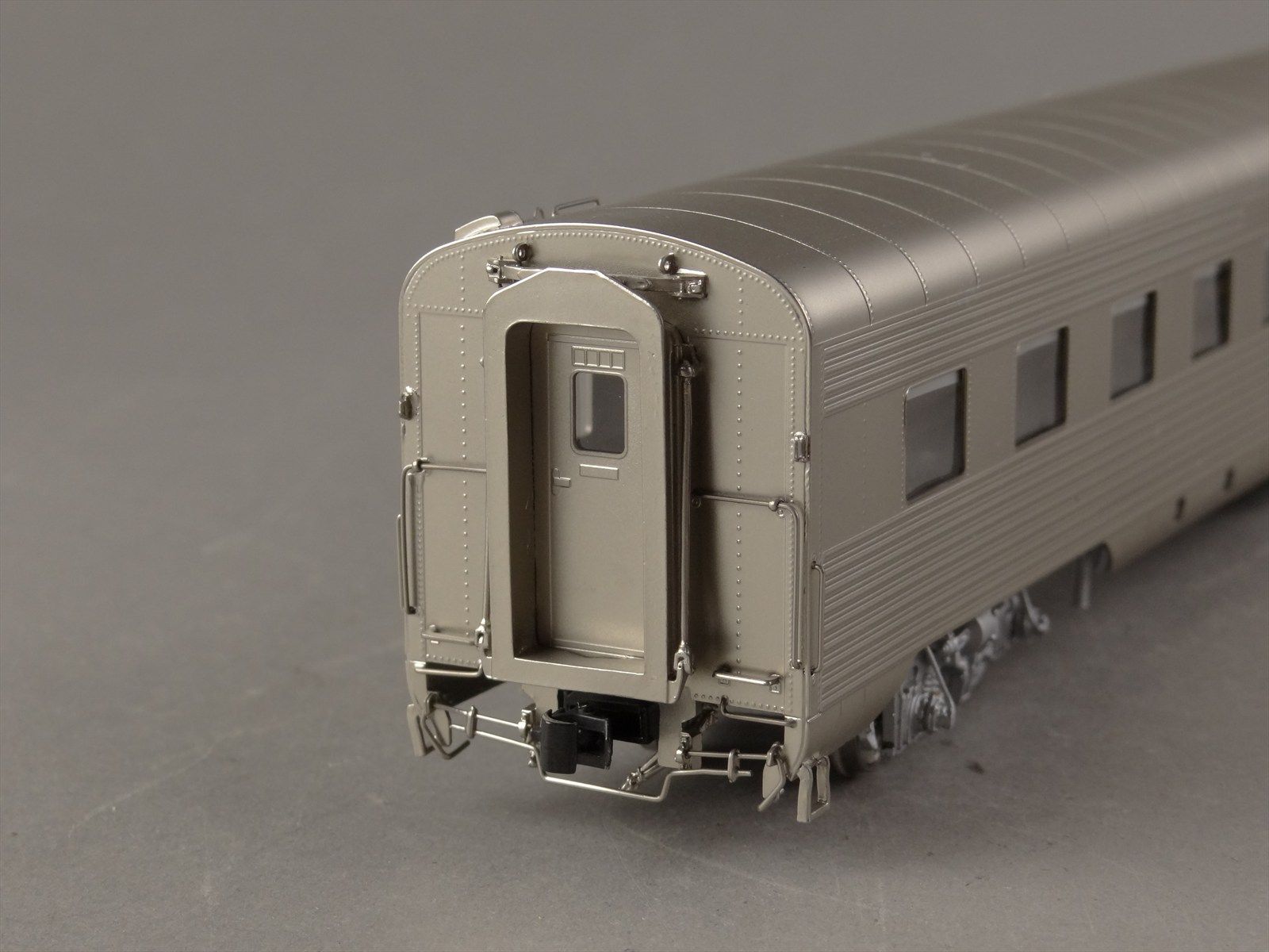 HO TCY 1236 The Coach Yard ATSF Santa Fe 10-6 Sleeper - Palm View