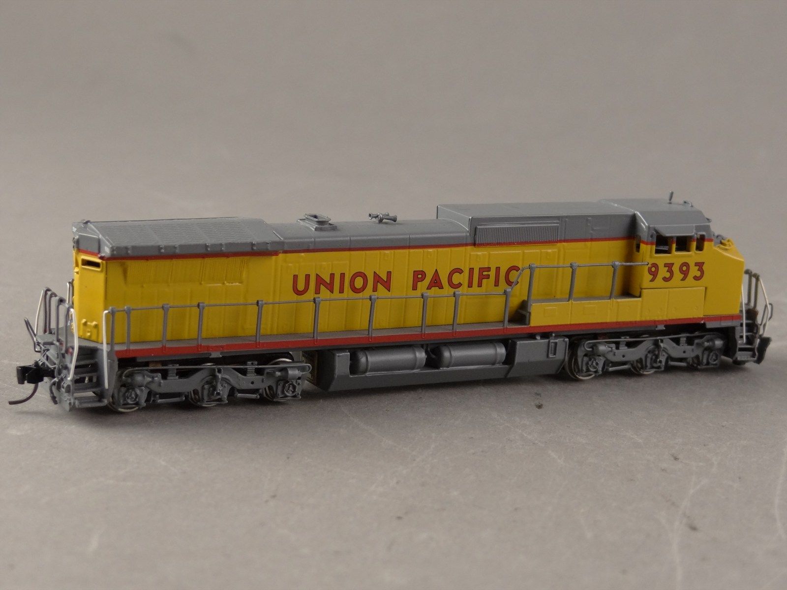 N Scale Brass Hallmark UP Union Pacific GE Dash 8-40CW #9393