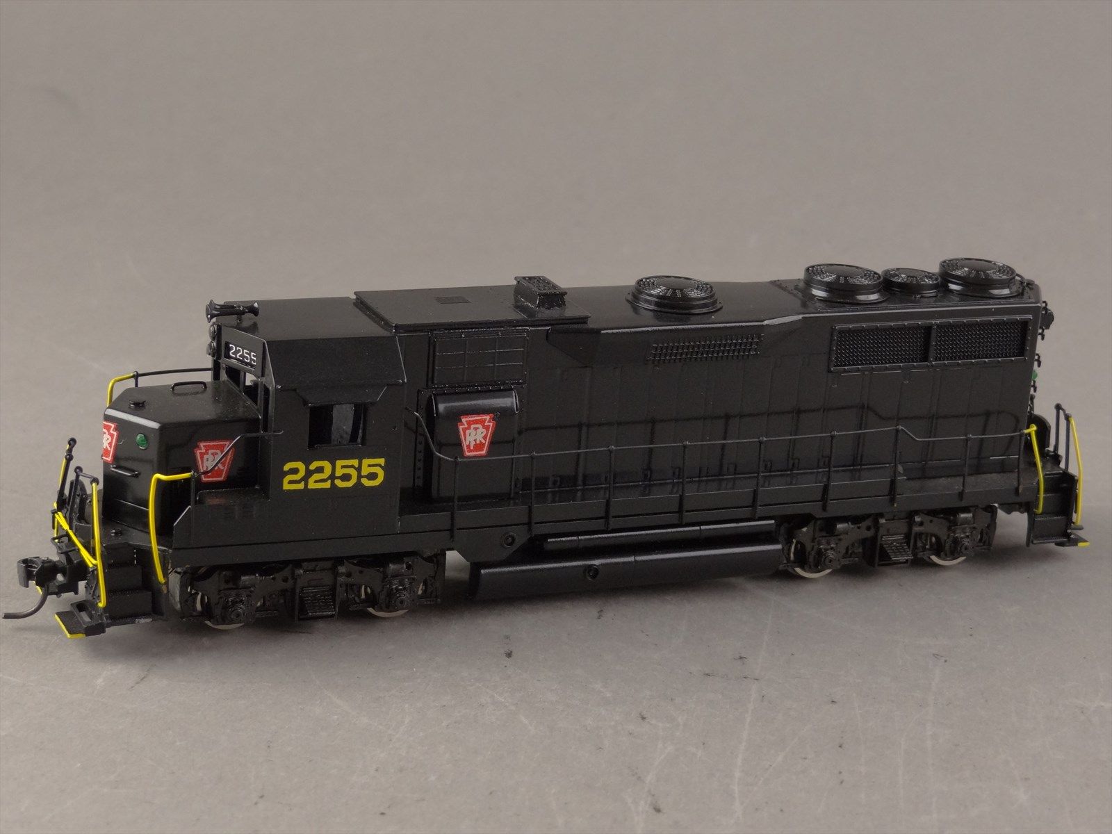 HO Brass PFM Tenshodo PRR Pennsylvania GP-35 #2255