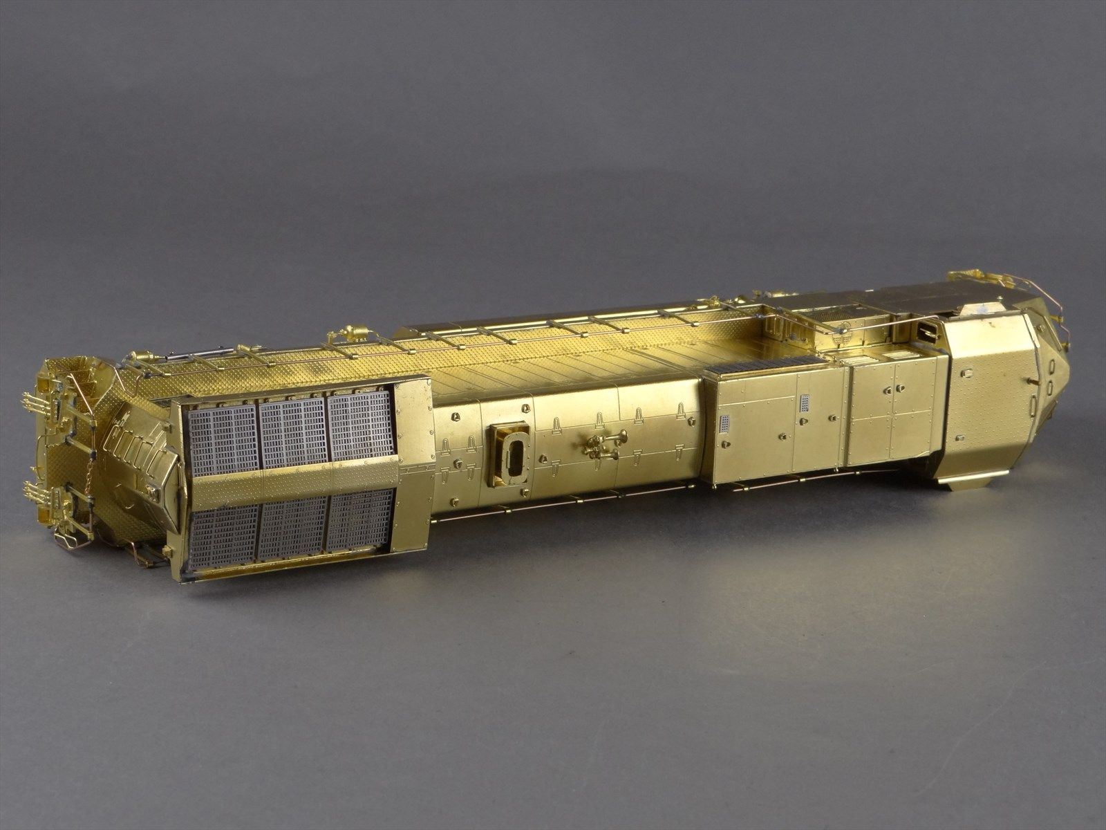 HO OMI 5835 UP Union Pacific C40-8W DASH 8-40CW Diesel #9406-9455