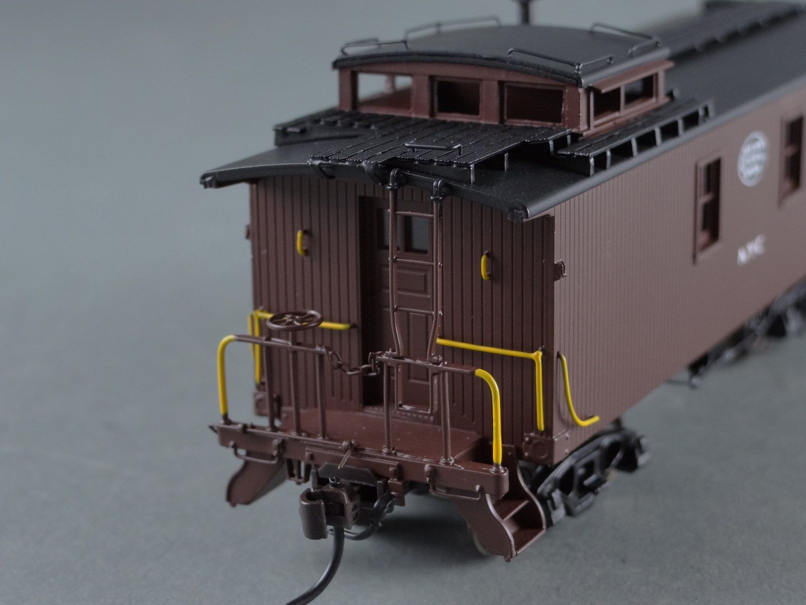 HO Railworks NYC #19000 Series Caboose - W/Oval