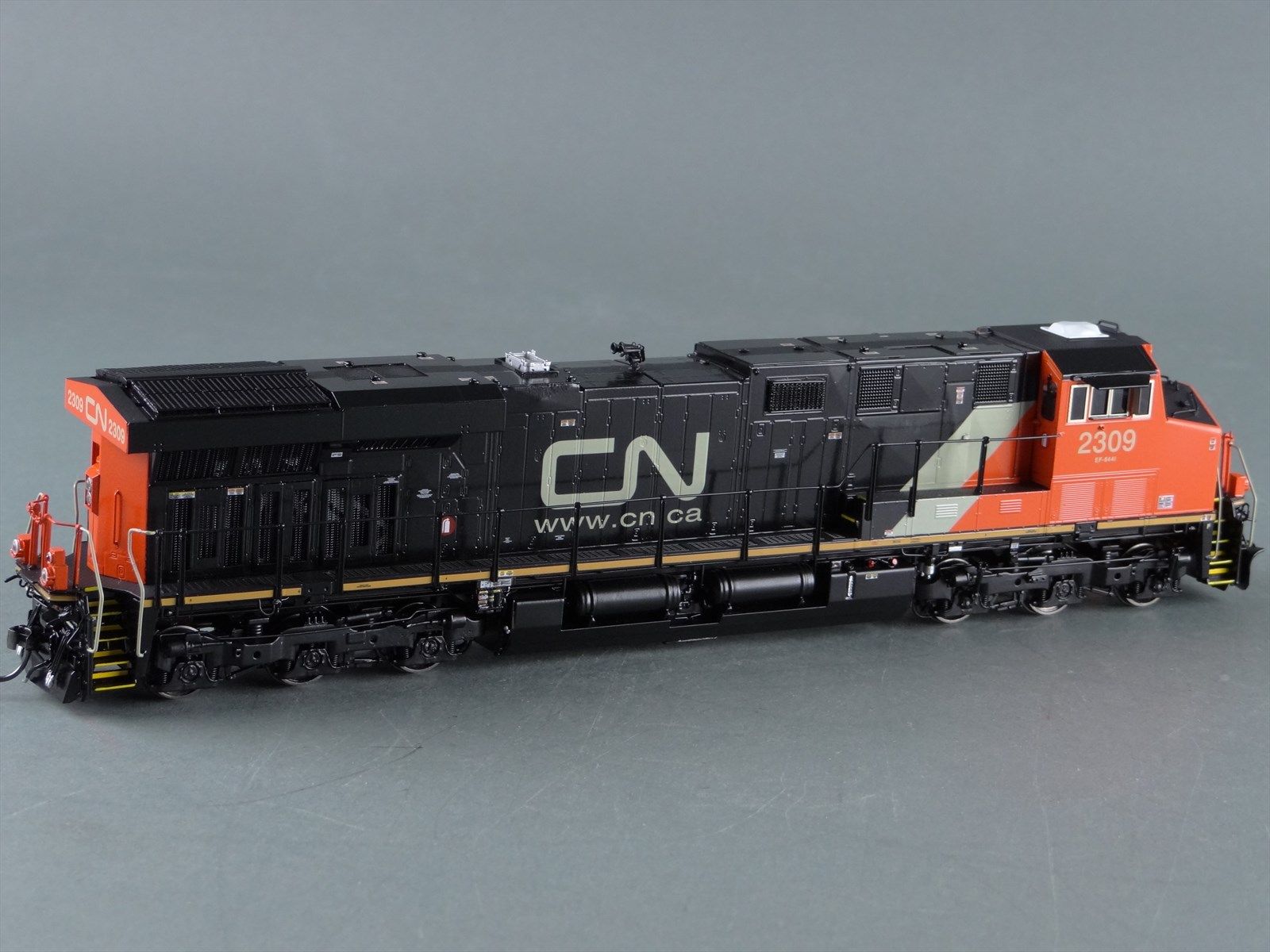 HO OMI Overland CN Canadian National ES44DC #2309