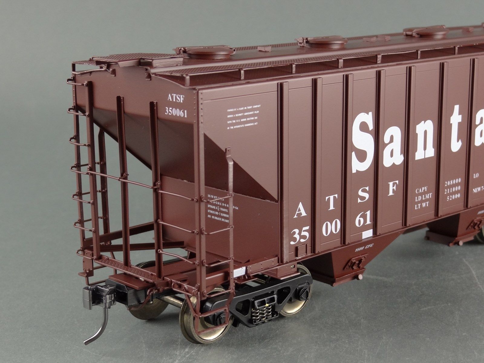 O Scale Pecos River #4634A AT&SF 100T 2-Bay Covered Hopper #350061