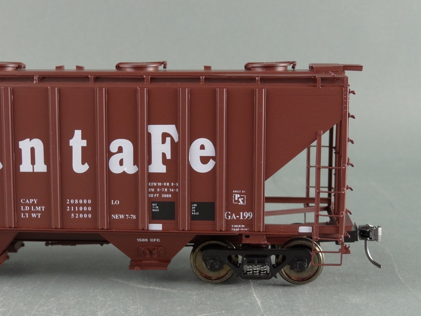 O Scale Pecos River #4634A AT&SF 100T 2-Bay Covered Hopper #350061