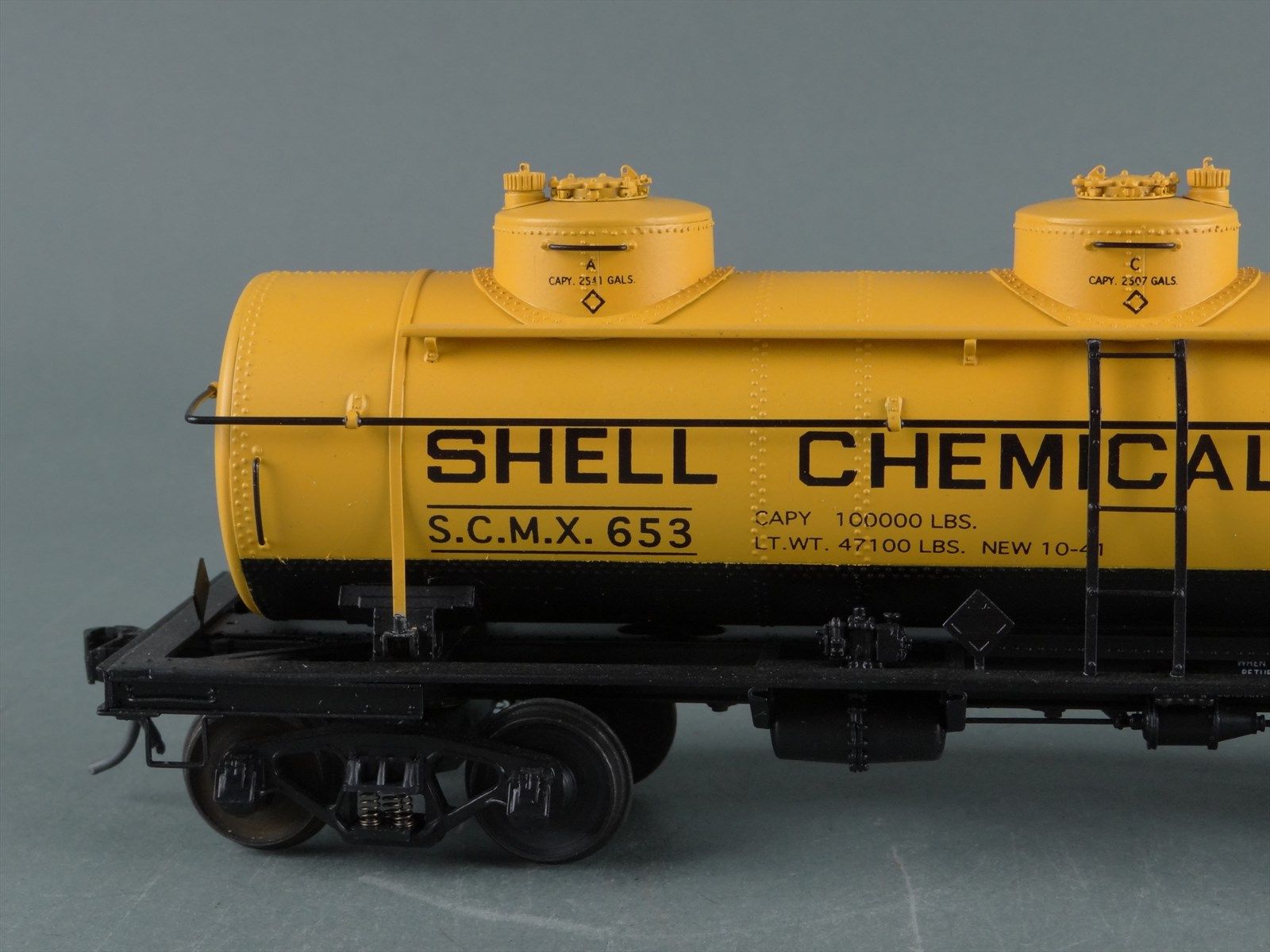 O Scale Drake #WAD-0015 Shell 3-Dome 8,000 Tank Car #653