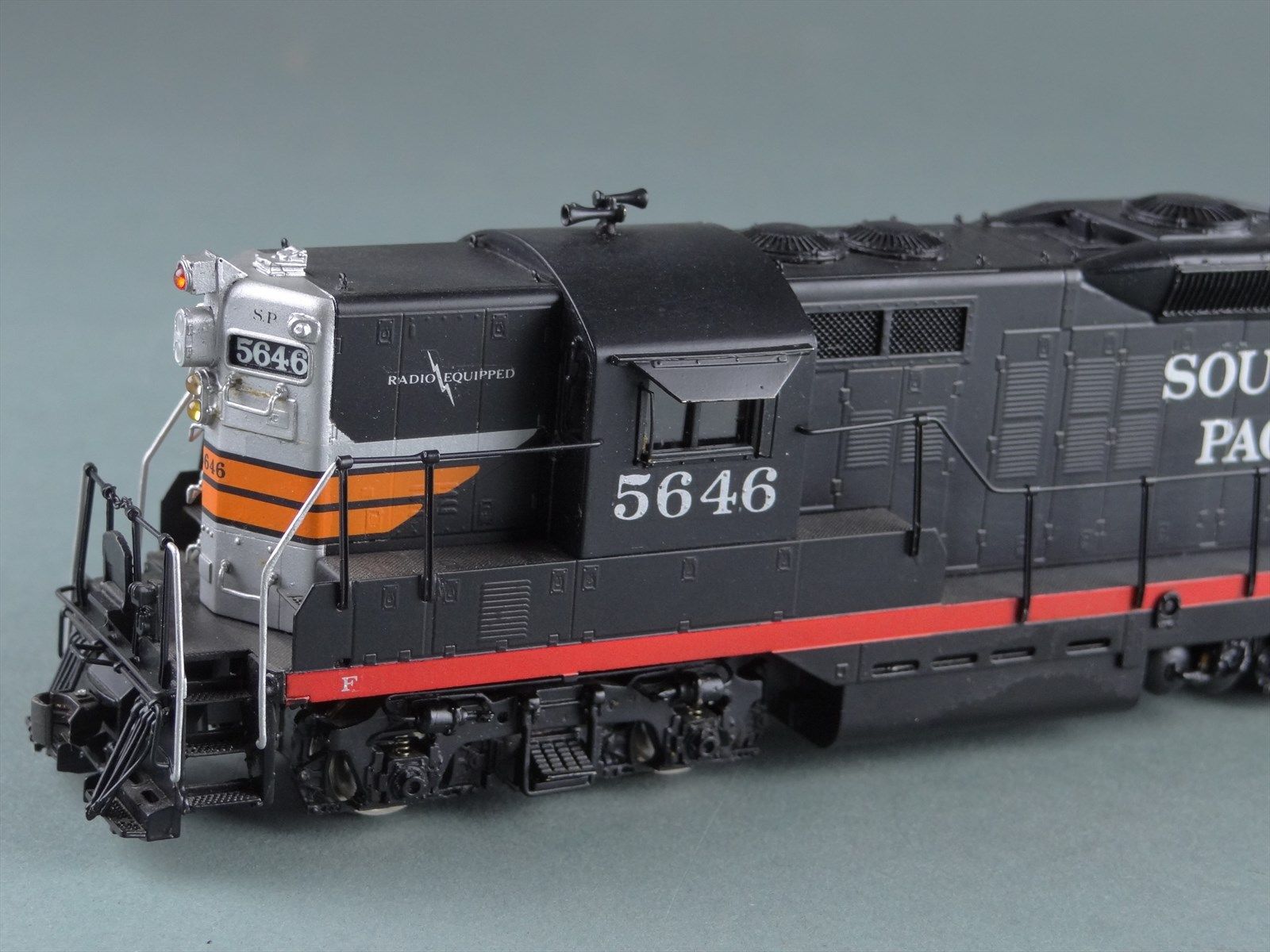 HO Brass Key Imports SP Southern Pacific GP-9 Diesel #5646