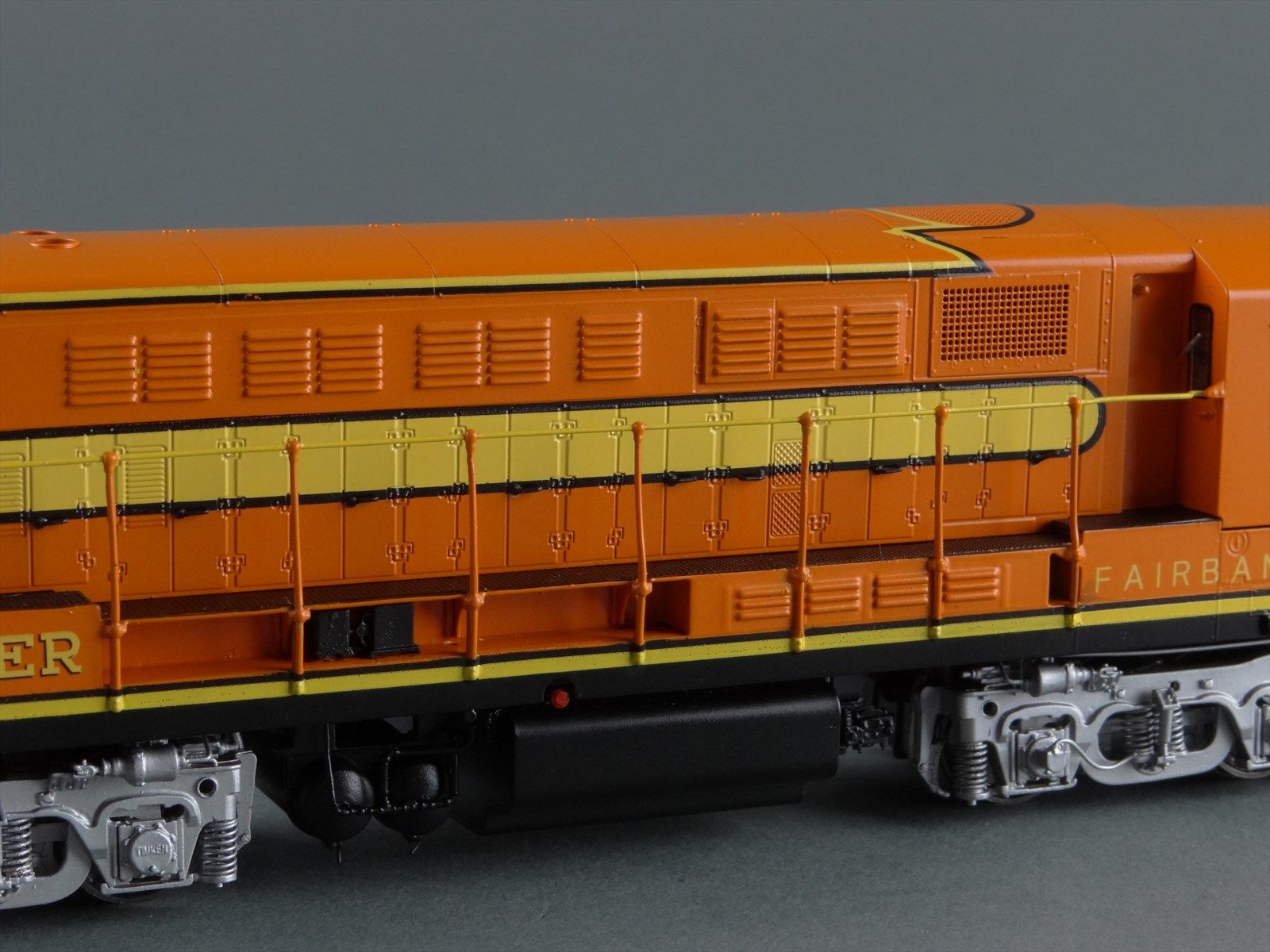 HO Brass Model Train - DP Division Point DEMO FM H-24-66 Trainmaster ...