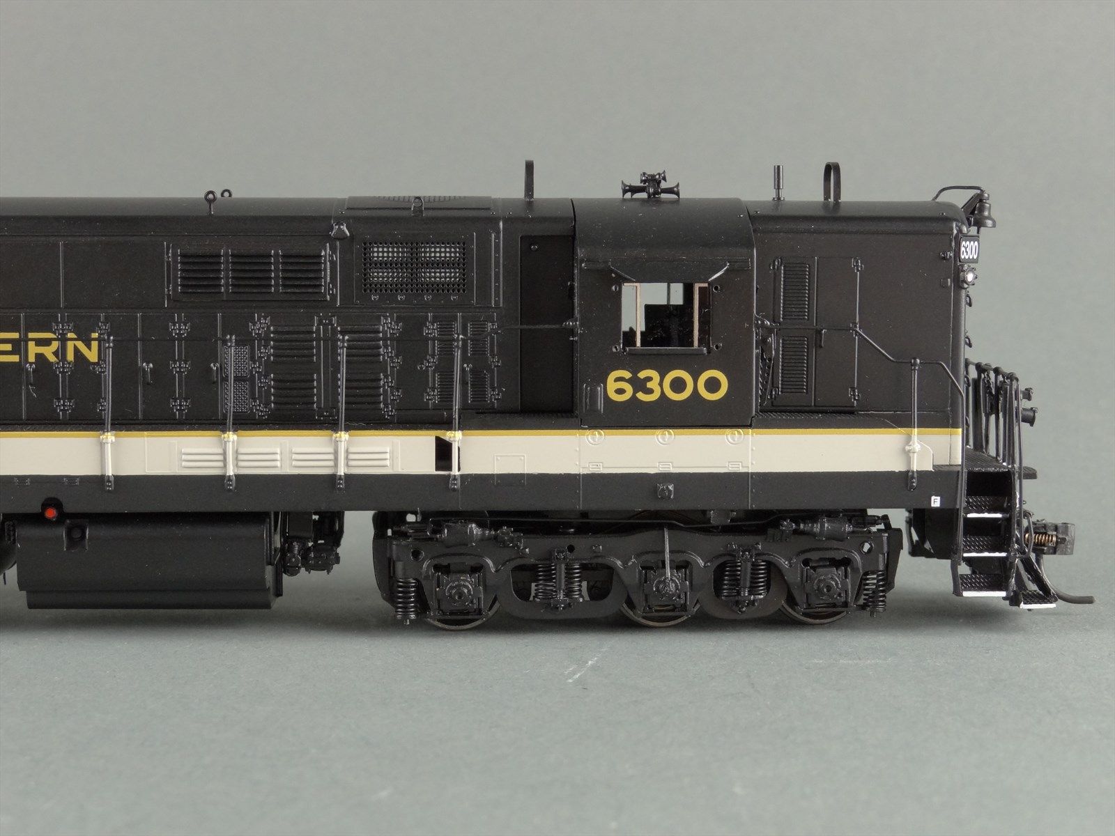 HO Brass Model Train - DP Division Point Southern FM H-24-66 ...