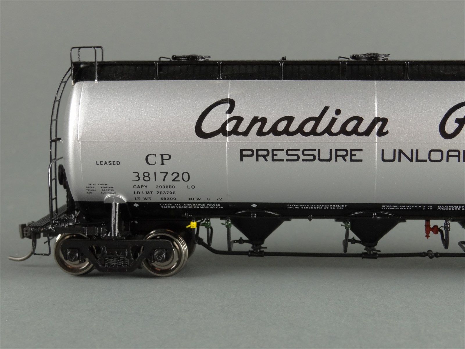 HO Brass Model Train - OMI #3389.1 CP Procor Pressure Flow Hopper #381720