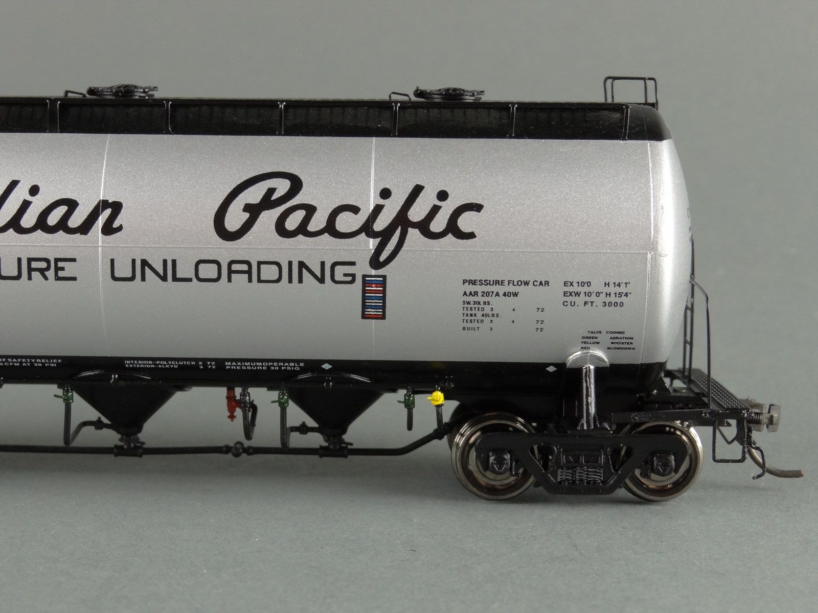 HO Brass Model Train - OMI #3389.1 CP Procor Pressure Flow Hopper #381720