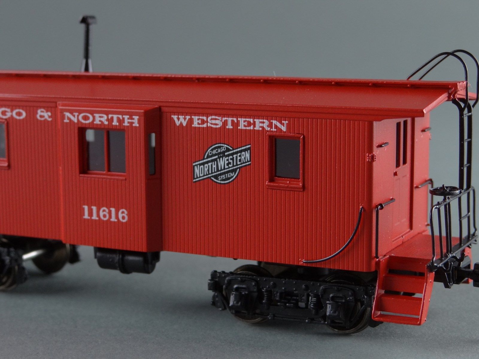 HO Brass Model Train - Division Point C&NW Bay Window Caboose #11616