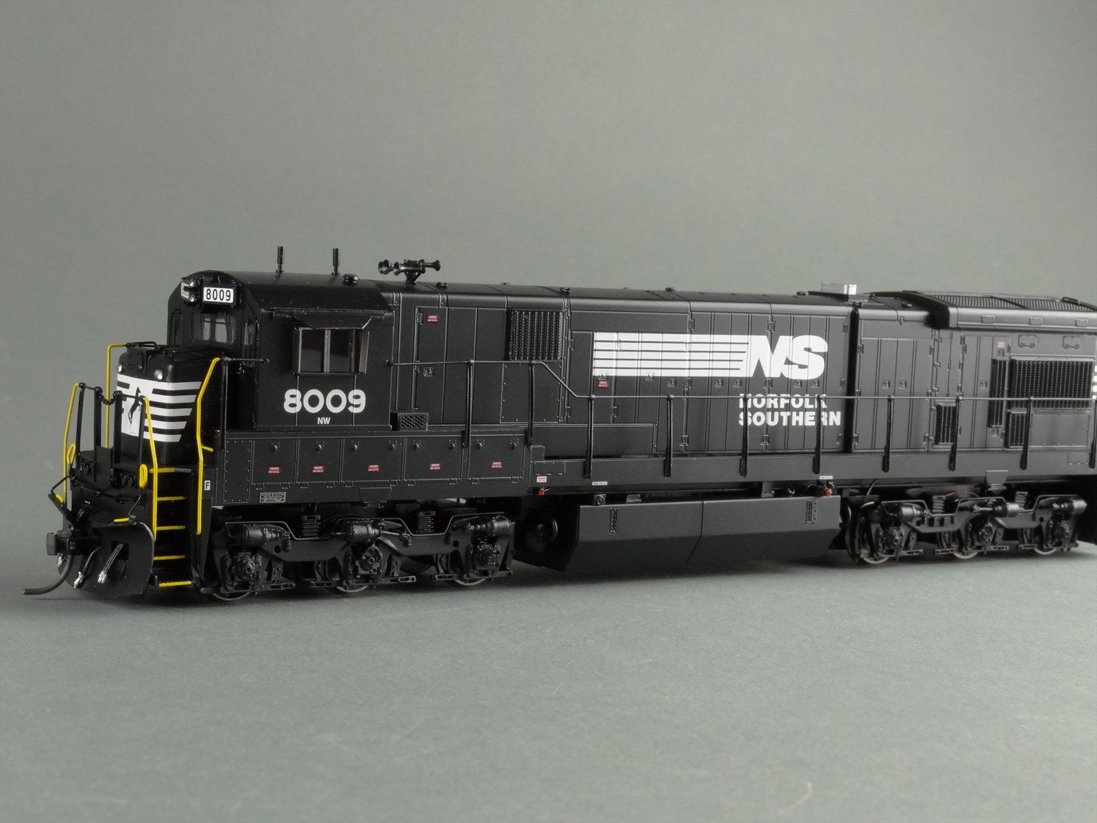 HO Brass Model Train - OMI Overland NS Norfolk Southern C30-7 #8009 ...