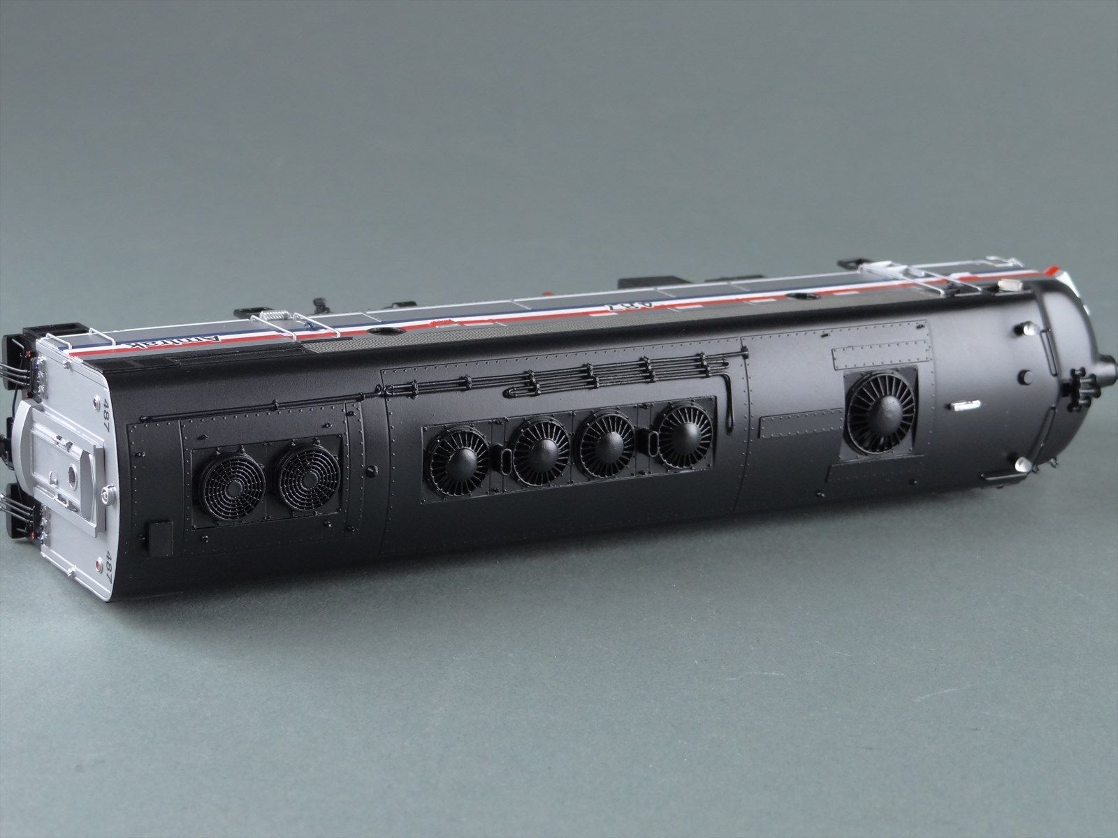 HO Brass Model Train - OMI Overland Amtrak FL9 FL-9 #487 2005 Run #18/22