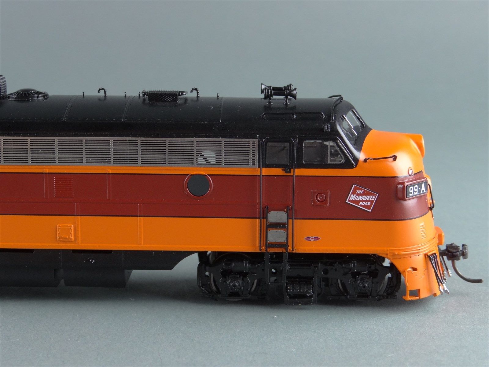 HO Brass Model Train - Division Point DP-2105 Milw Milwaukee Road FP7 A ...