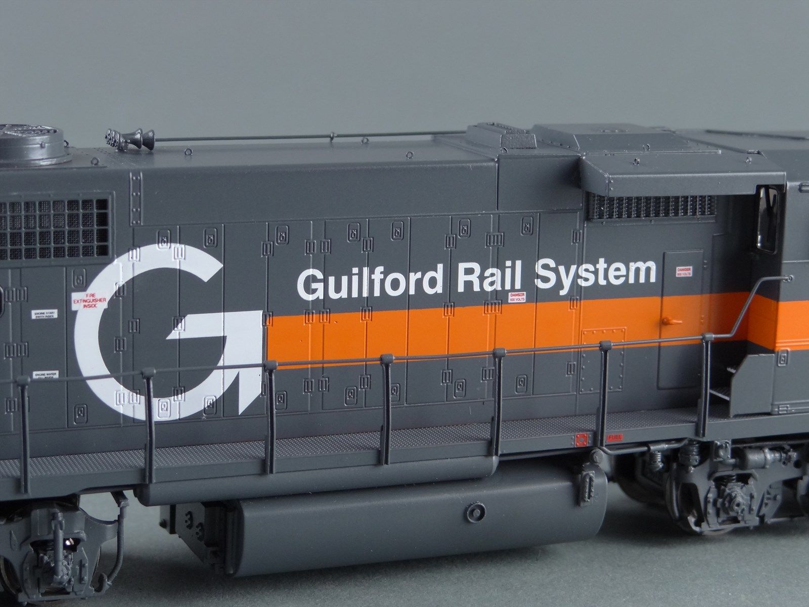 HO Brass Model Train - OMI Overland Ajin Guilford MEC EMD GP40-2W #500