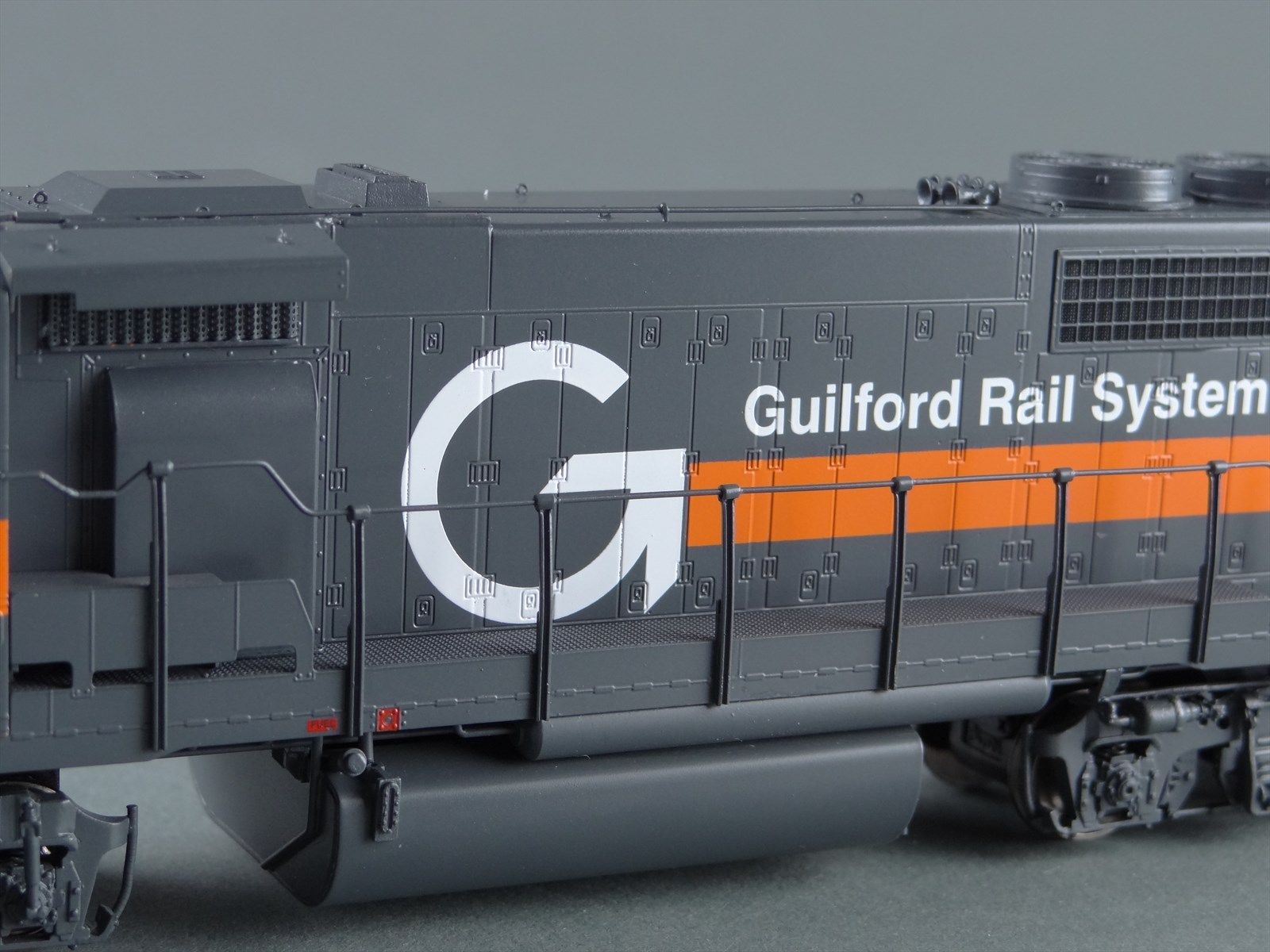 HO Brass Model Train - OMI Overland Ajin Guilford MEC EMD GP40-2W #500