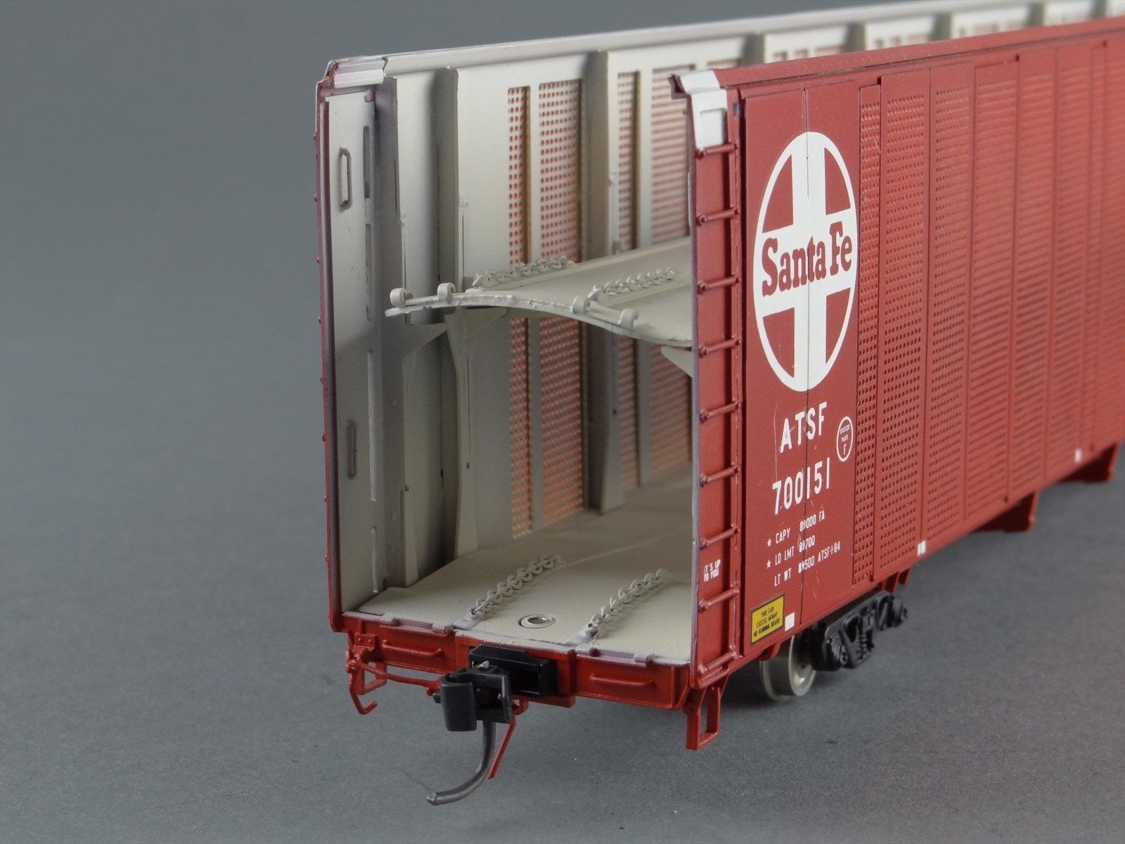HO Brass Model Train - OMI 3253.1 Safe-T-Pack Bi-Level Auto Rack - ATSF ...