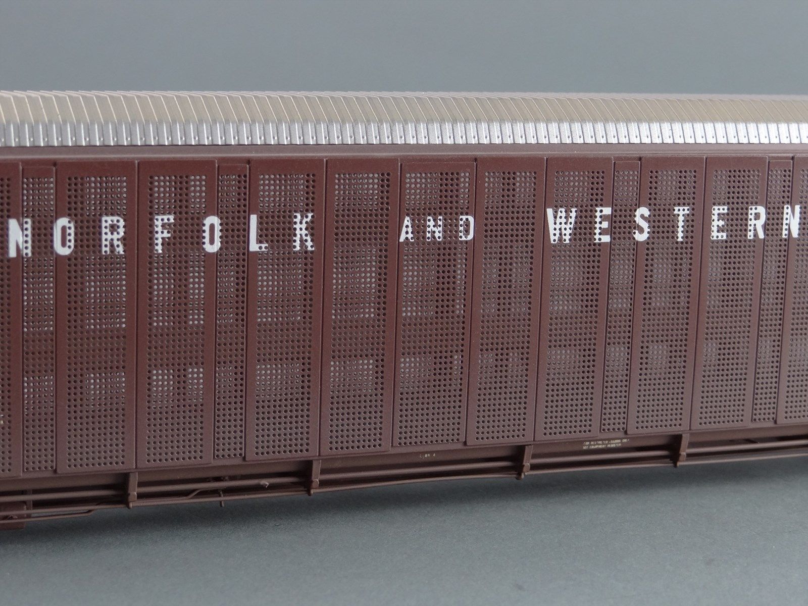 HO Brass Model Train - OMI 3253.1 Safe-T-Pack Tri-Level Auto Rack - N&W ...