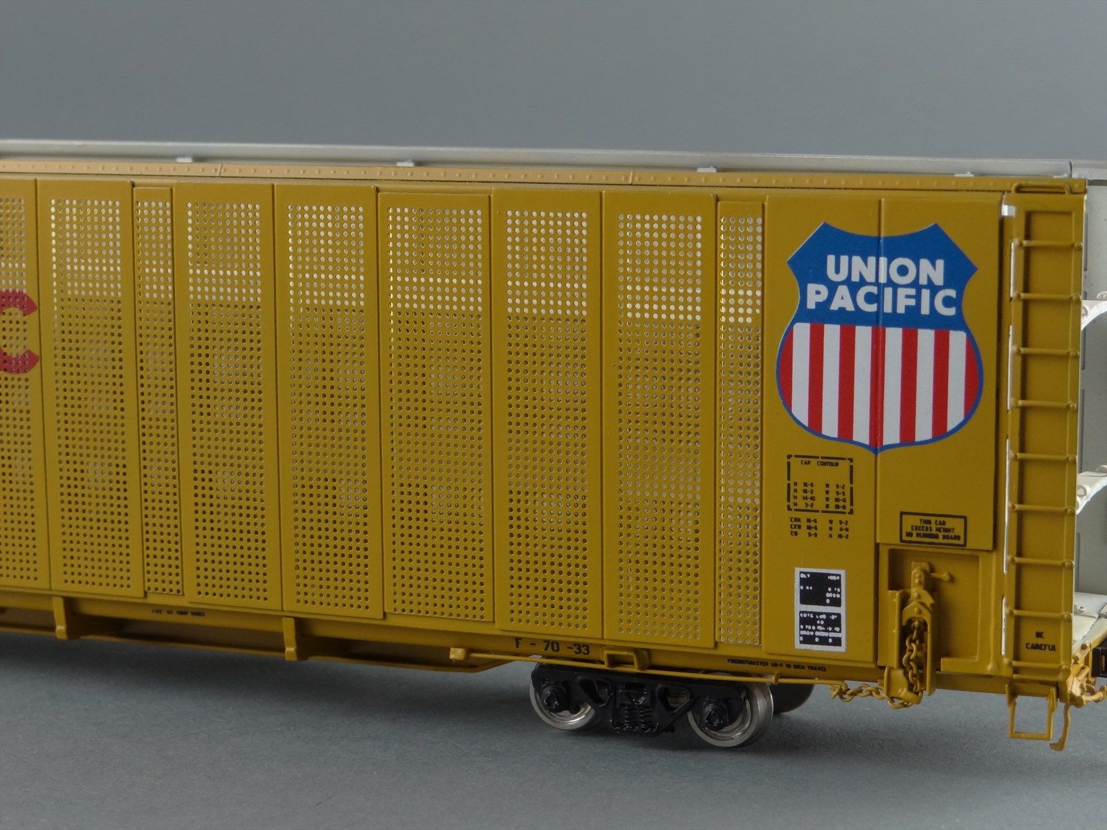 HO Brass Model Train - OMI 3252.2 Safe-T-Pack Tri-Level Auto Rack - UP ...