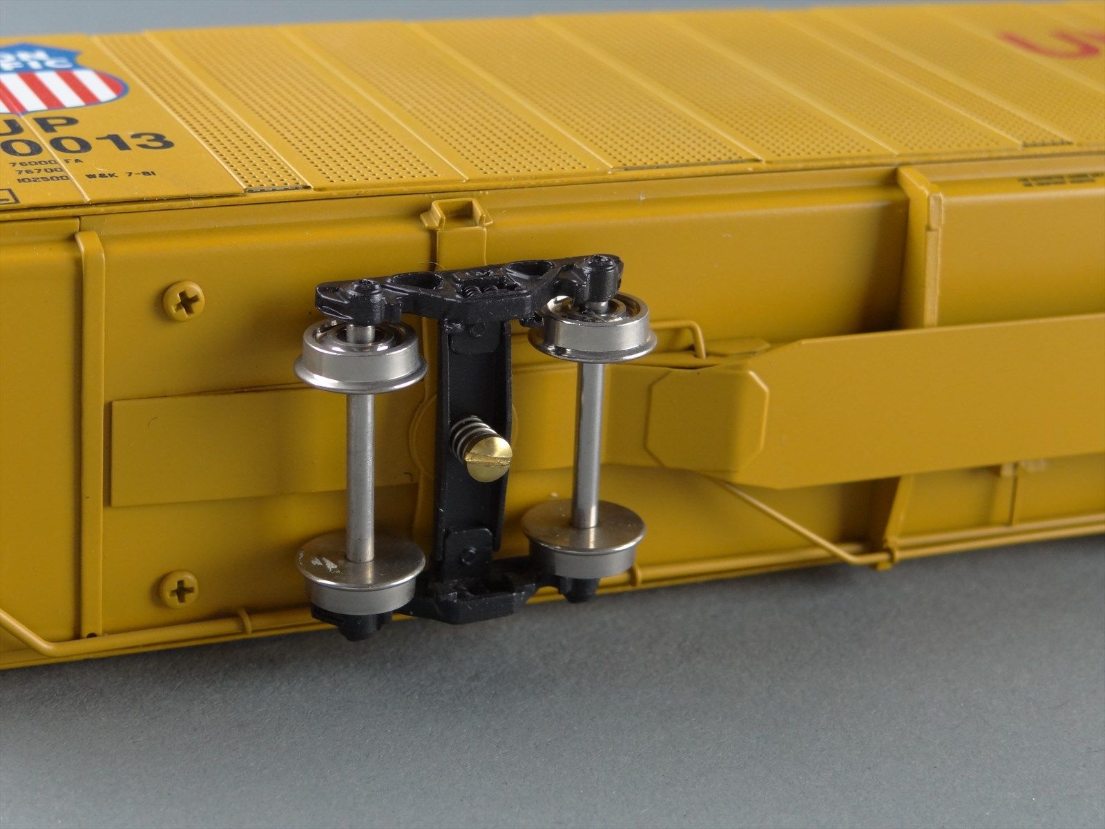 HO Brass Model Train - OMI 3252.2 Safe-T-Pack Tri-Level Auto Rack - UP ...