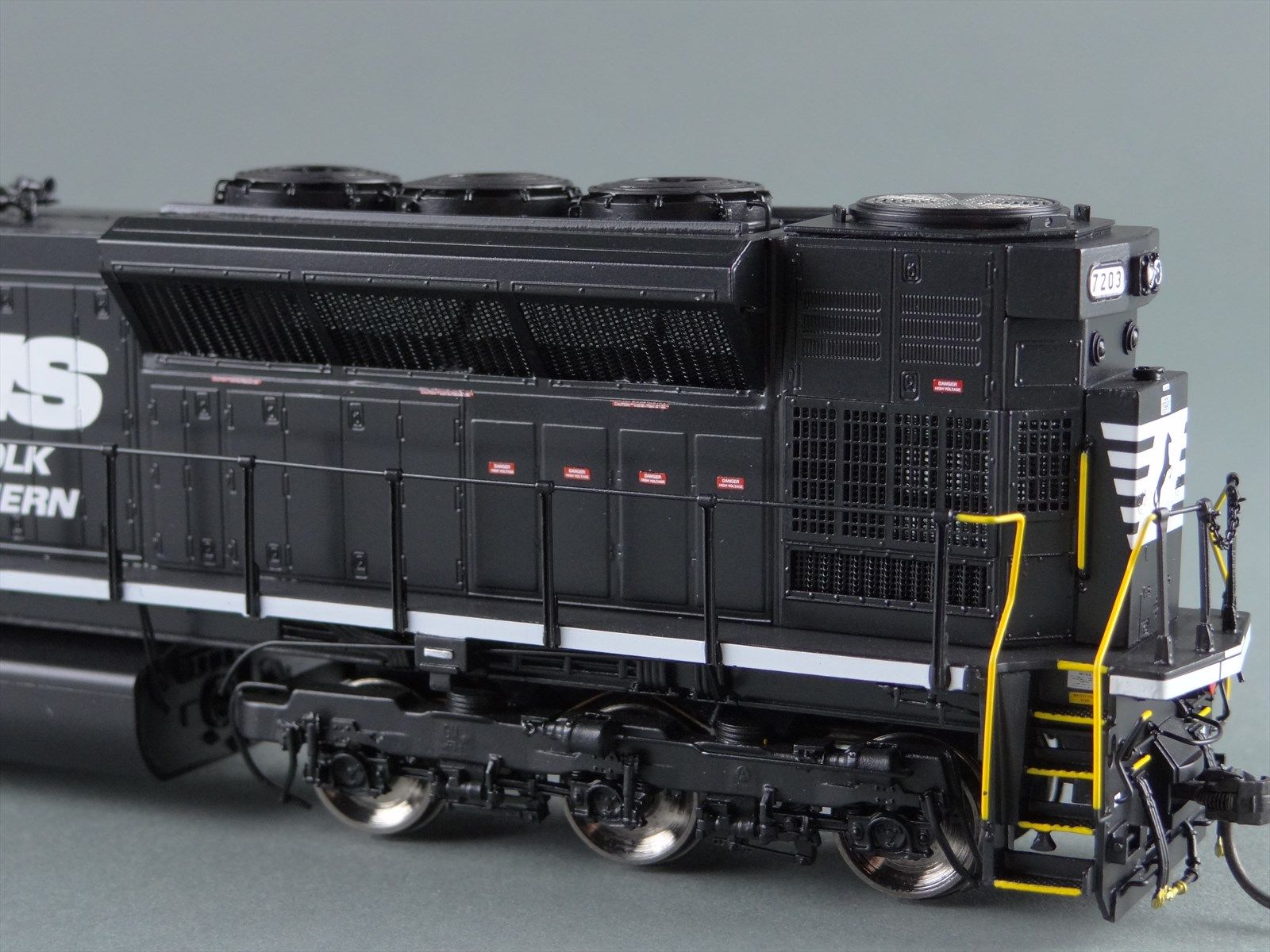 HO Brass Model Train - OMI AA-1101-1 NS Norfolk Southern SD80MAC Diesel ...