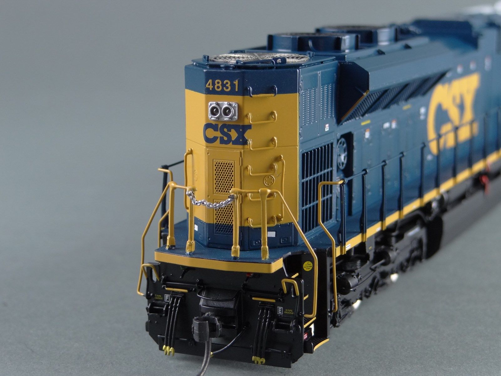 HO Brass Model Train - OMI AA-1102-1 CSX SD70ACe Diesel #4831 - 2004 Run