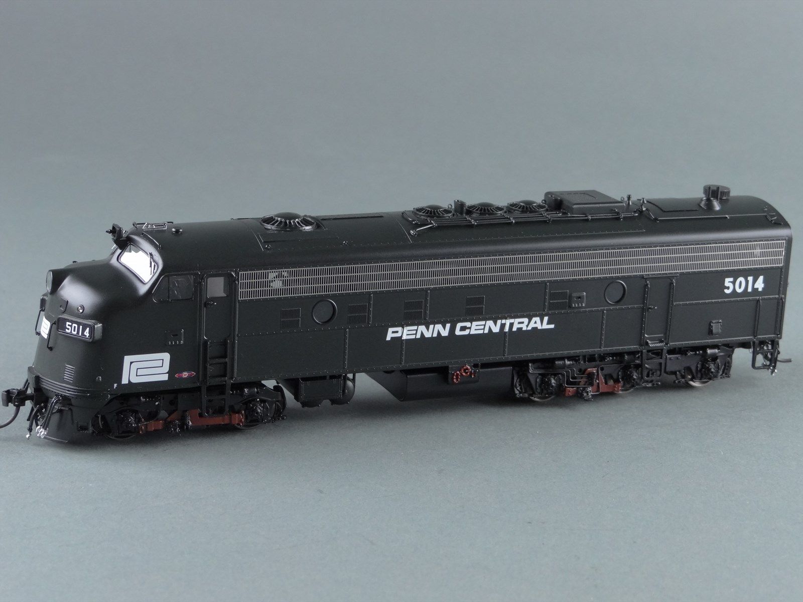 HO Brass Model Train - OMI 87010139.1 PC Penn Central FL9 Diesel #5014 - 2005 Run