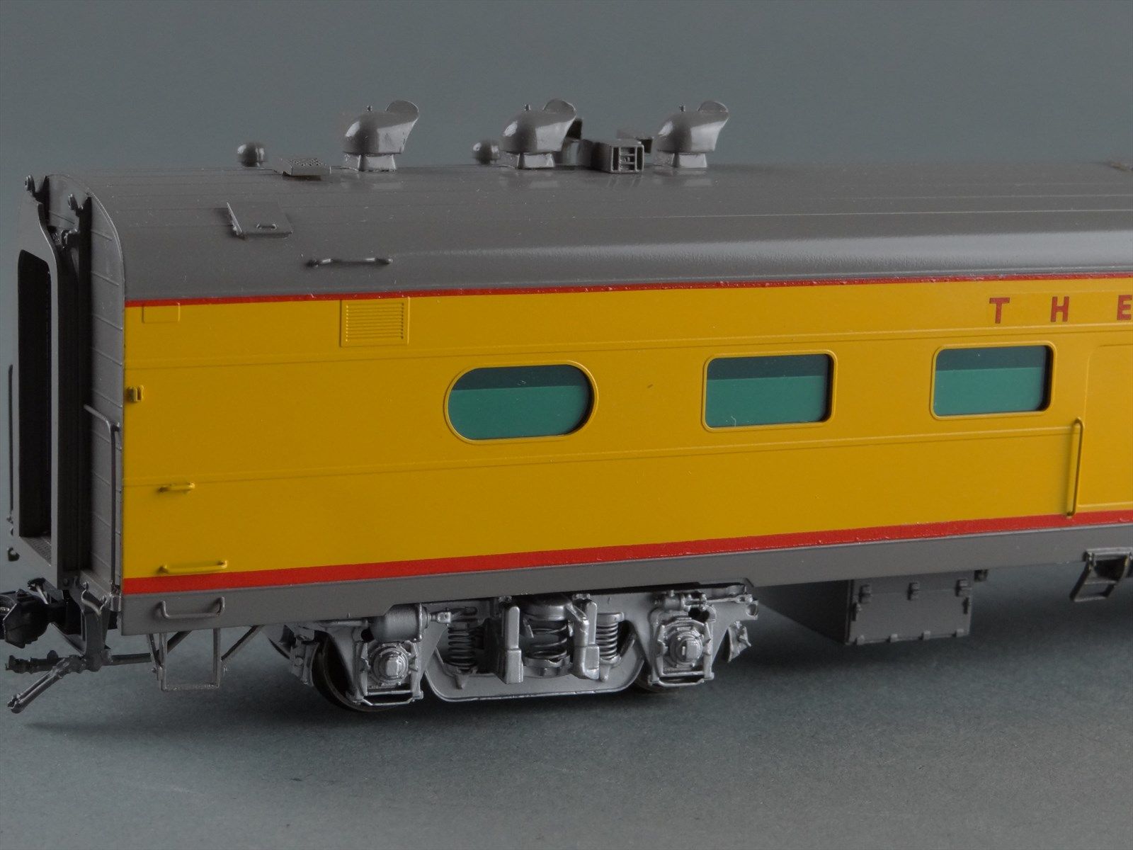 HO Brass Model Train - Railway Classics 1957 Milwaukee Buffeteria Diner #124 w/ Interior