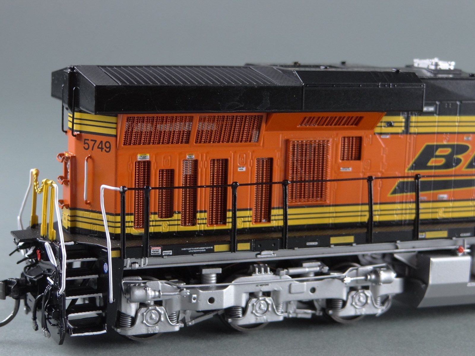 HO Brass Model Train - OMI AA-1164-1 BNSF Heritage II ES44AC Diesel #5749 - 2009 Run