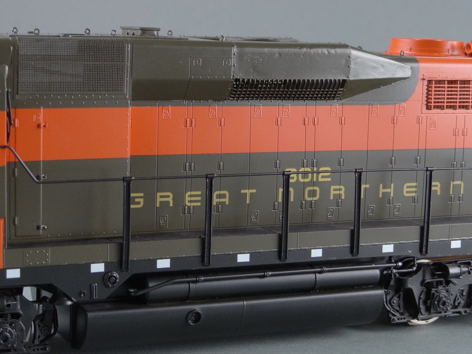 O Scale 2-Rail Brass Model Train - OMI 0463 GN Great Northern GP30 ...