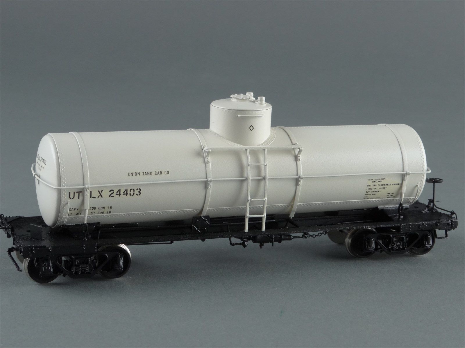 HO Brass Model Train - Overland UTLX 10000 Gal Single Dome Tank Car ...