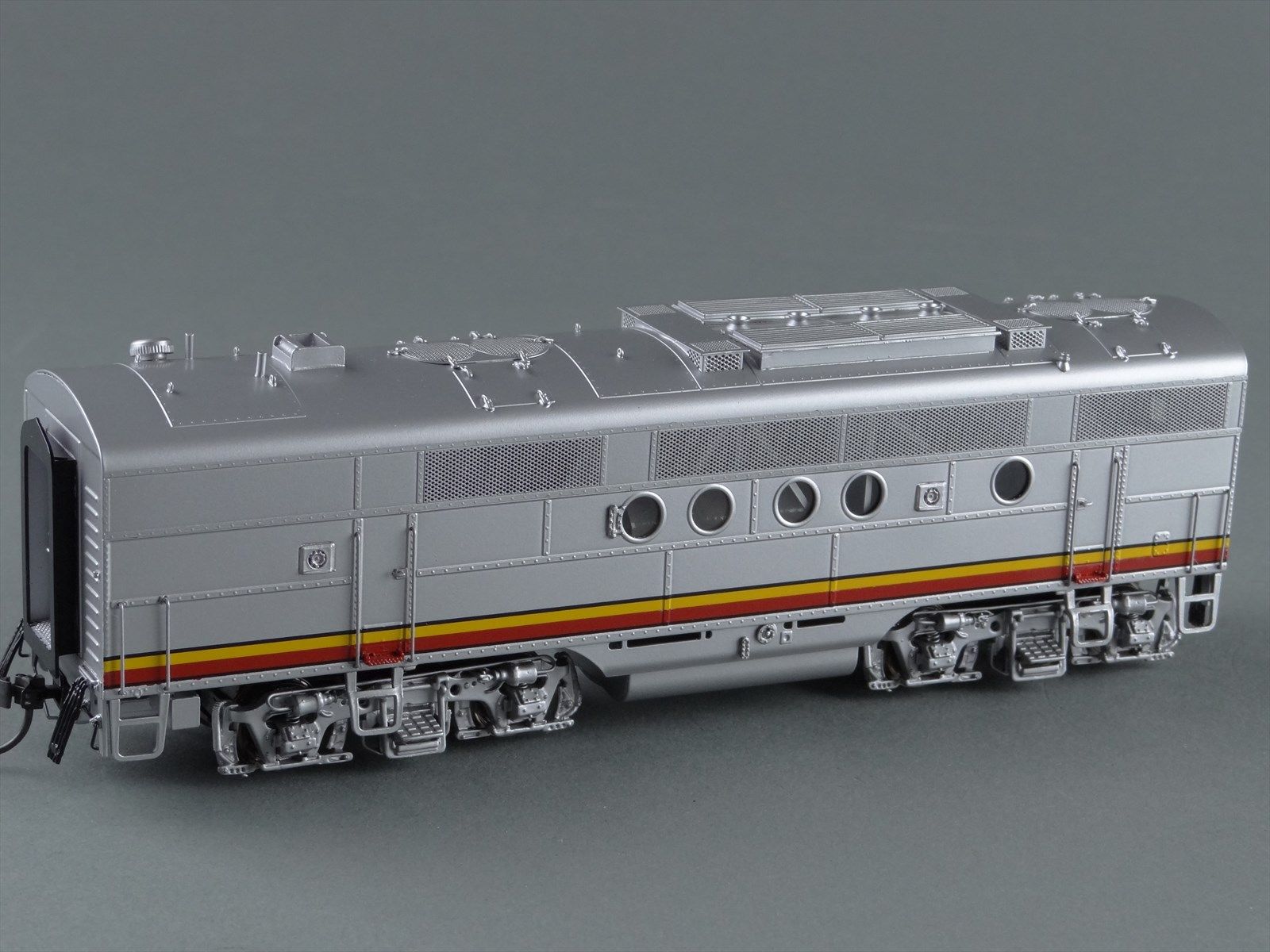HO Brass Model Train - DP Division Point ATSF War Bonnet EMC FT FTB Diesel