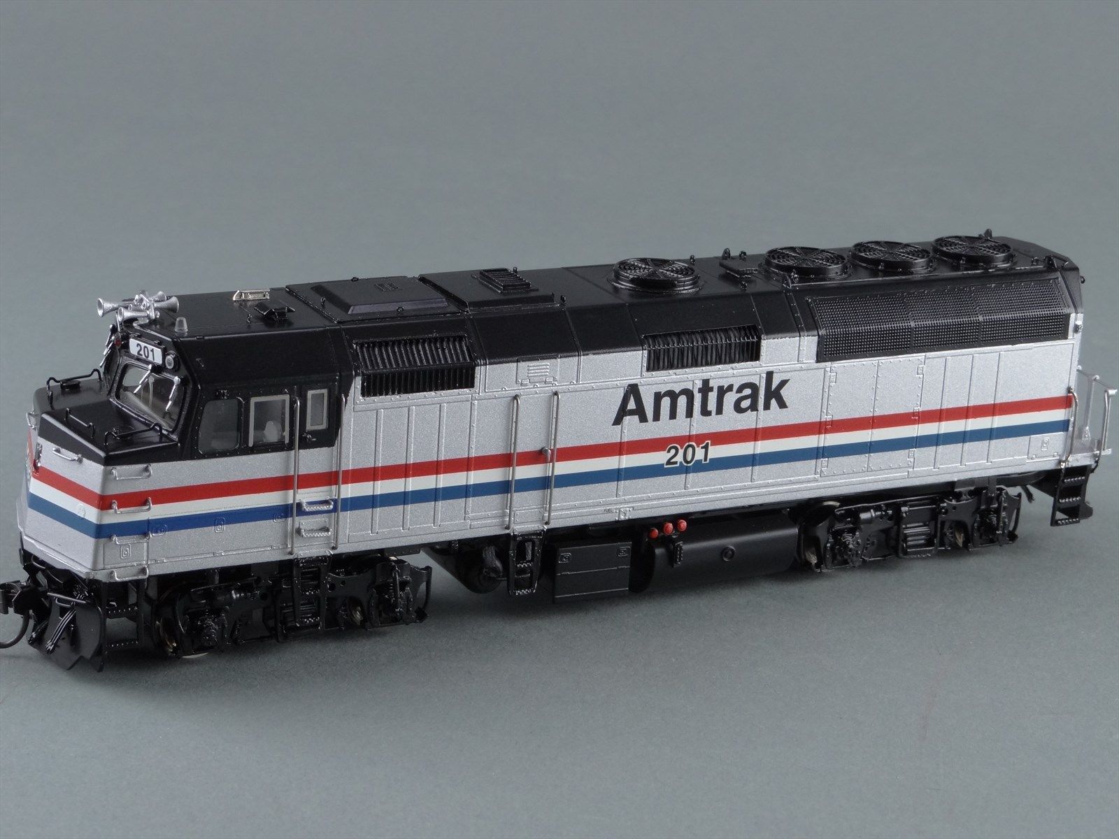 HO Brass Model Train - OMI 5889.2 Overland Amtrak F40PH Phase 1 Diesel ...