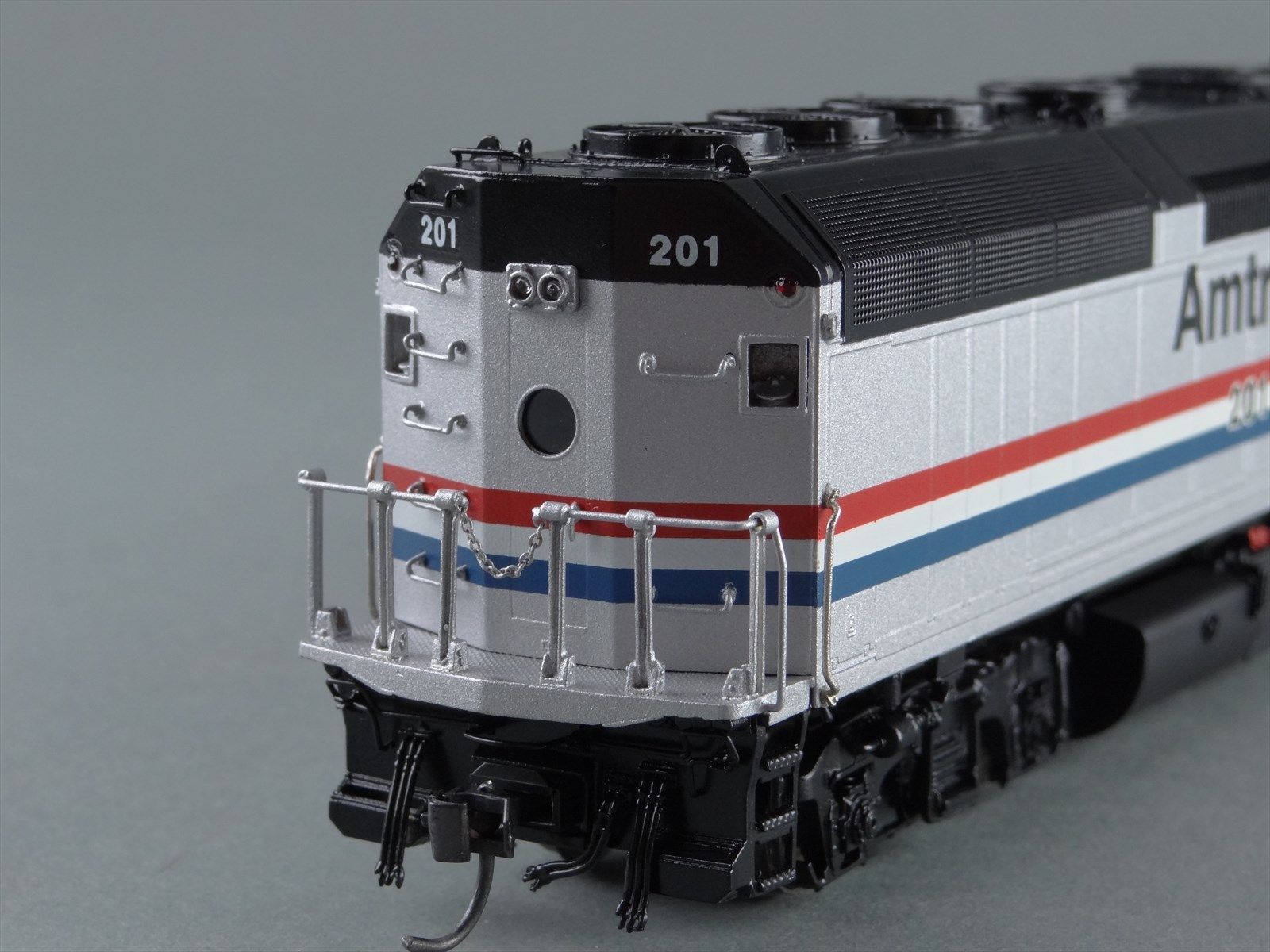 HO Brass Model Train - OMI 5889.2 Overland Amtrak F40PH Phase 1 Diesel ...