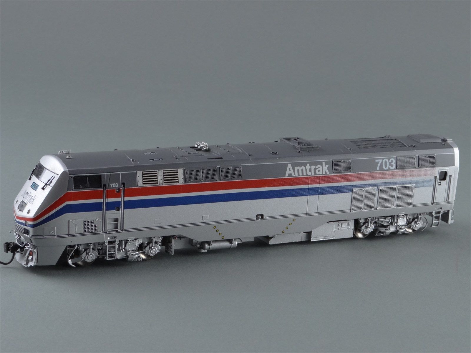 HO Brass Model Train - OMI 6537.1 Amtrak GE B32-8P-DM(A-C) AMD-110 ...