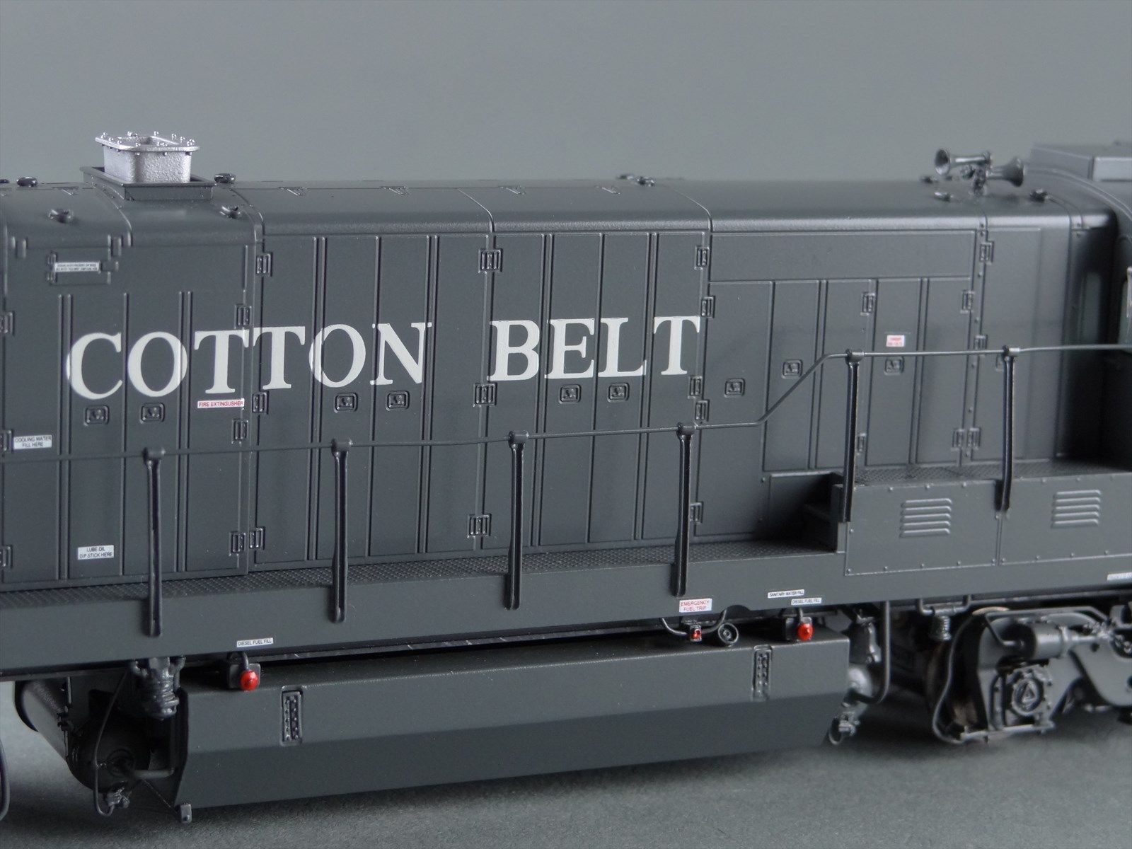 HO Brass Model Train - OMI 6725.1 Overland SSW Cotton Belt B36-7 Diesel ...