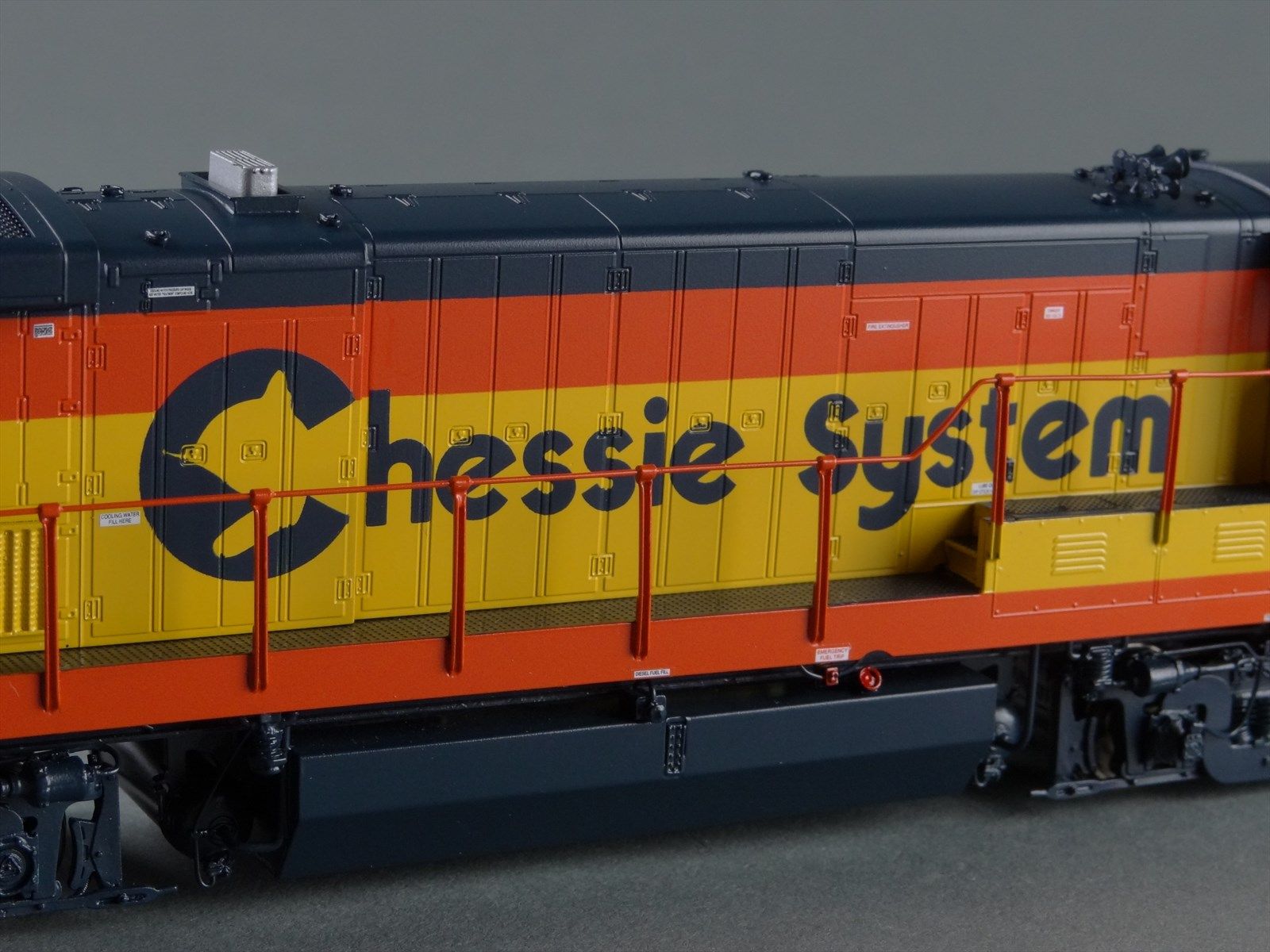 HO Brass Model Train - OMI 6720.1 C&O Chessie B30-7 Diesel #8259 - 2003 Run