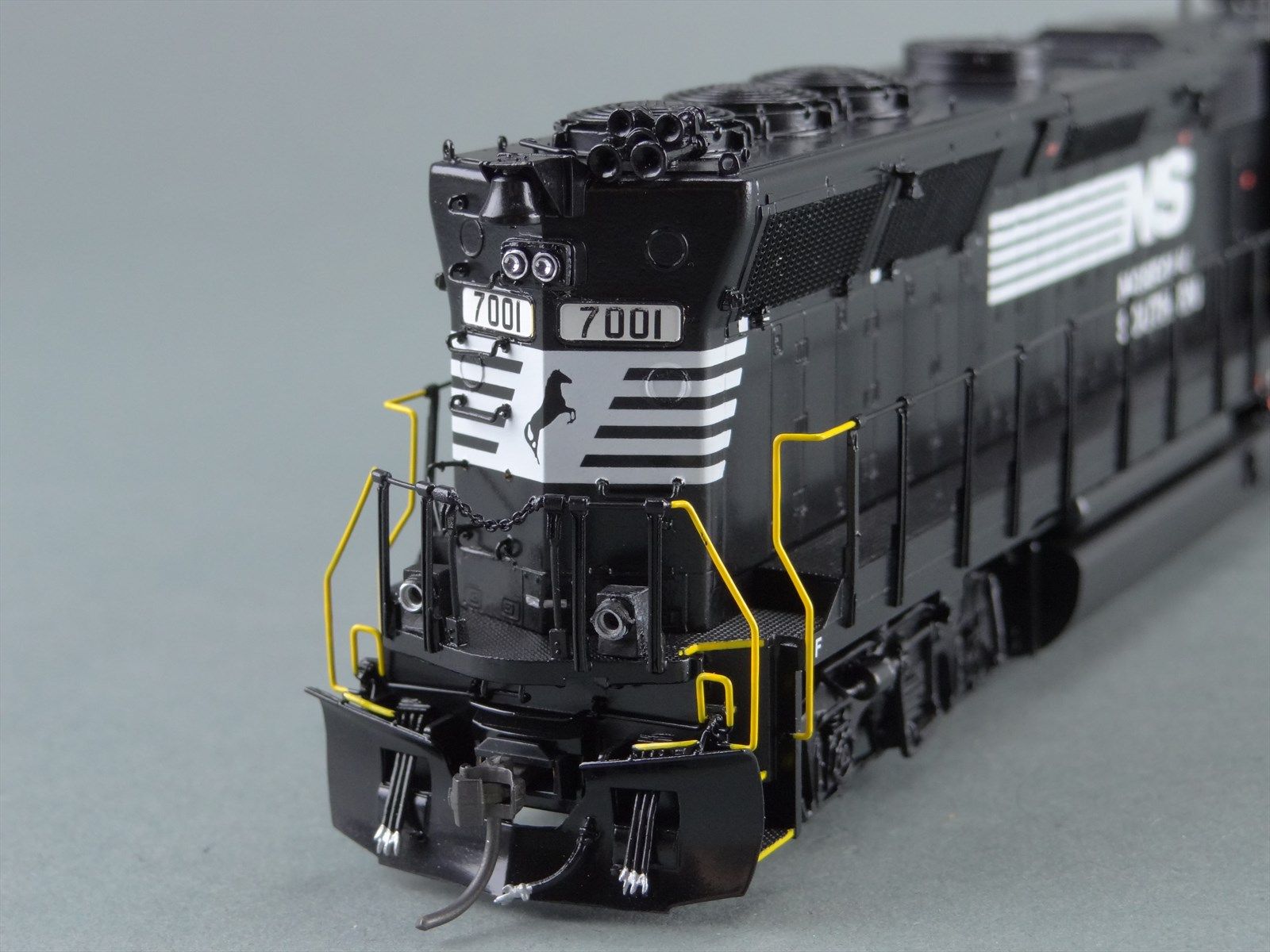 HO Brass Model Train - OMI 5121.3 NS Norfolk Southern GP40X Diesel #7001
